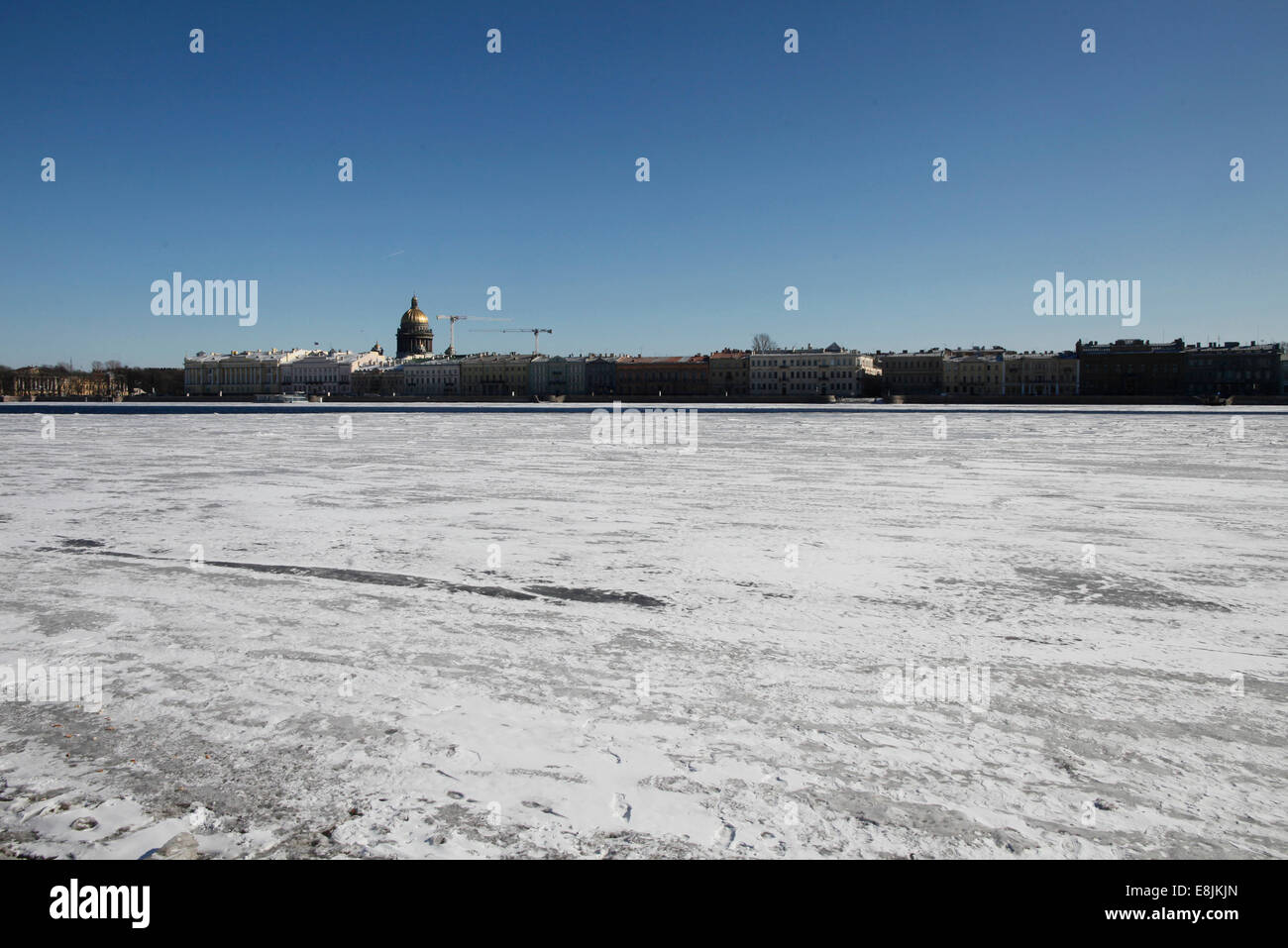 Frozen neva river hi-res stock photography and images - Alamy