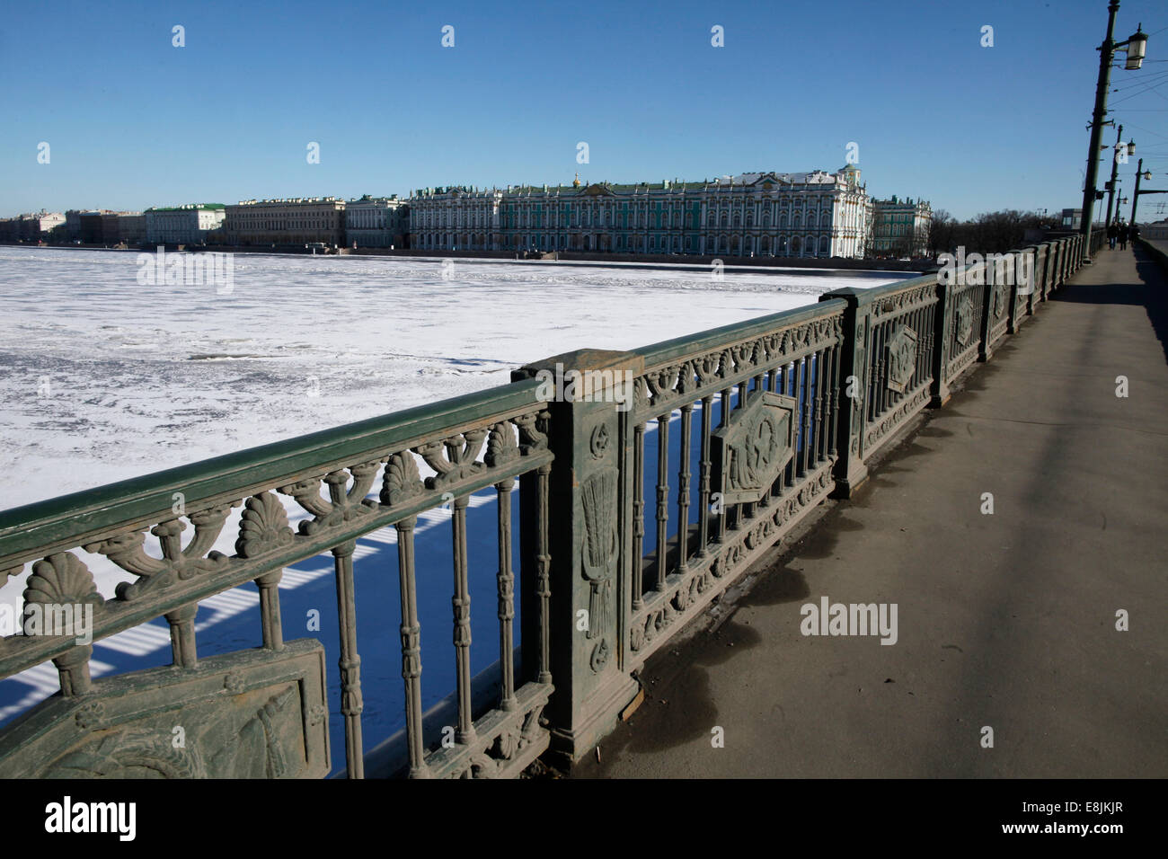 Frozen neva river in winter hi-res stock photography and images - Alamy