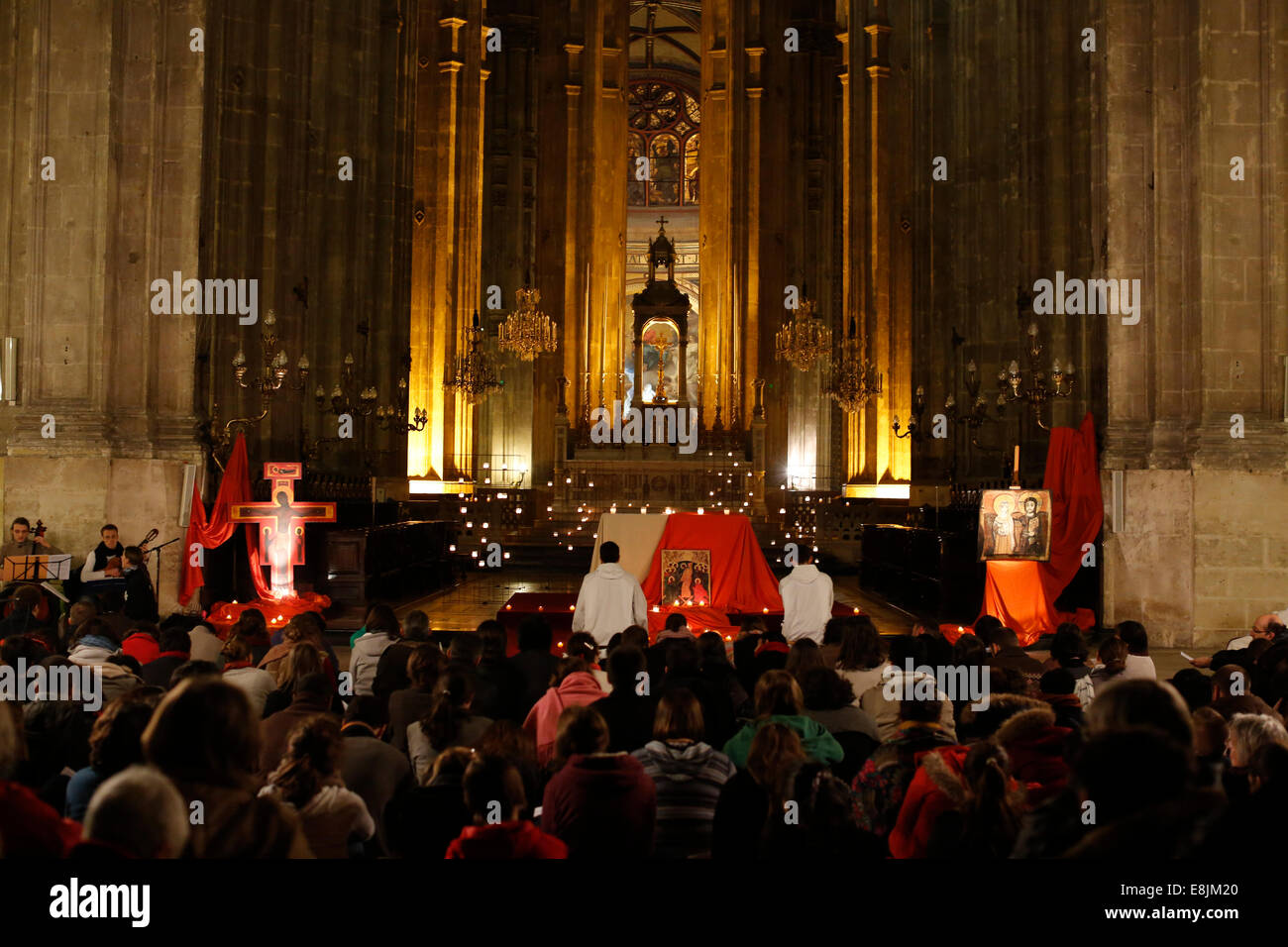 Taize church prayer hi-res stock photography and images - Alamy