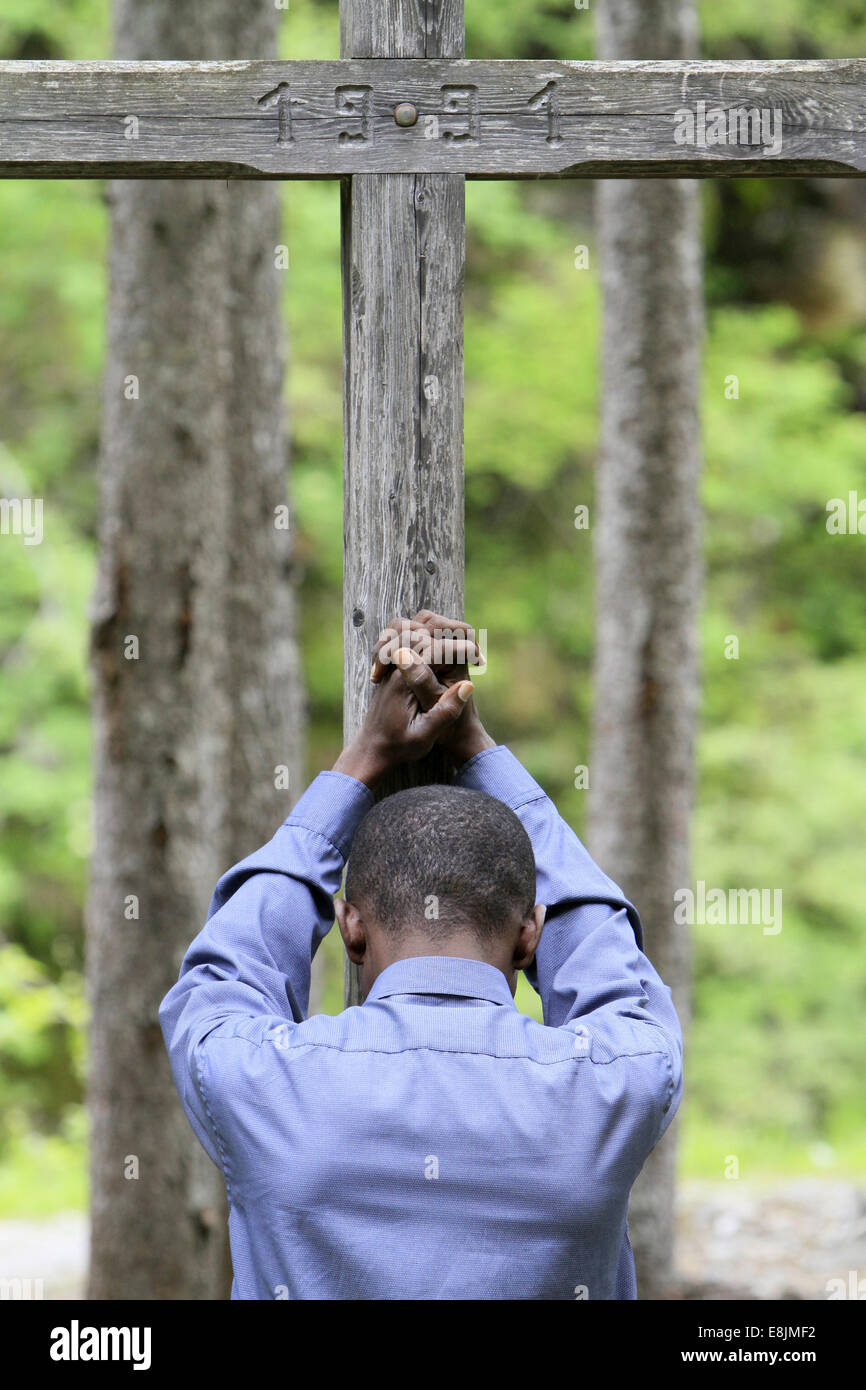 African pilgrim praying hi-res stock photography and images - Alamy