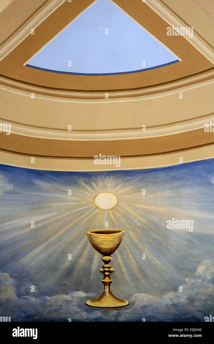 Ciborium hi-res stock photography and images - Alamy