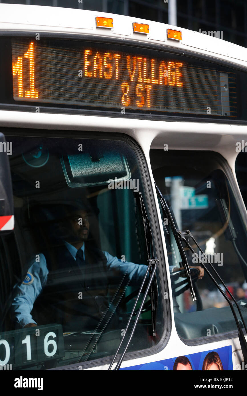 Bus driver usa hi-res stock photography and images - Alamy