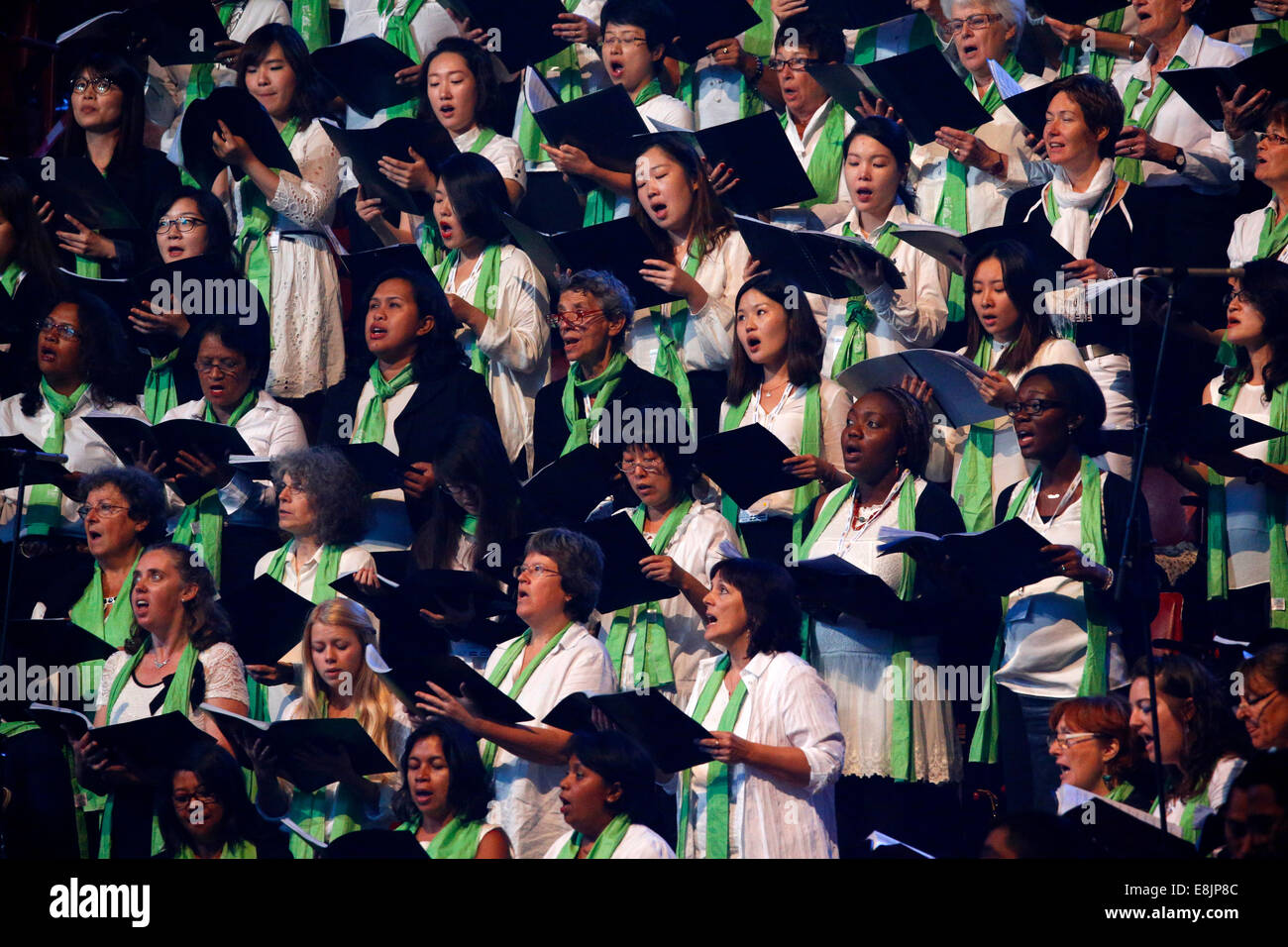 Concert during a protestant gathering at Paris-Bercy Stock Photo - Alamy