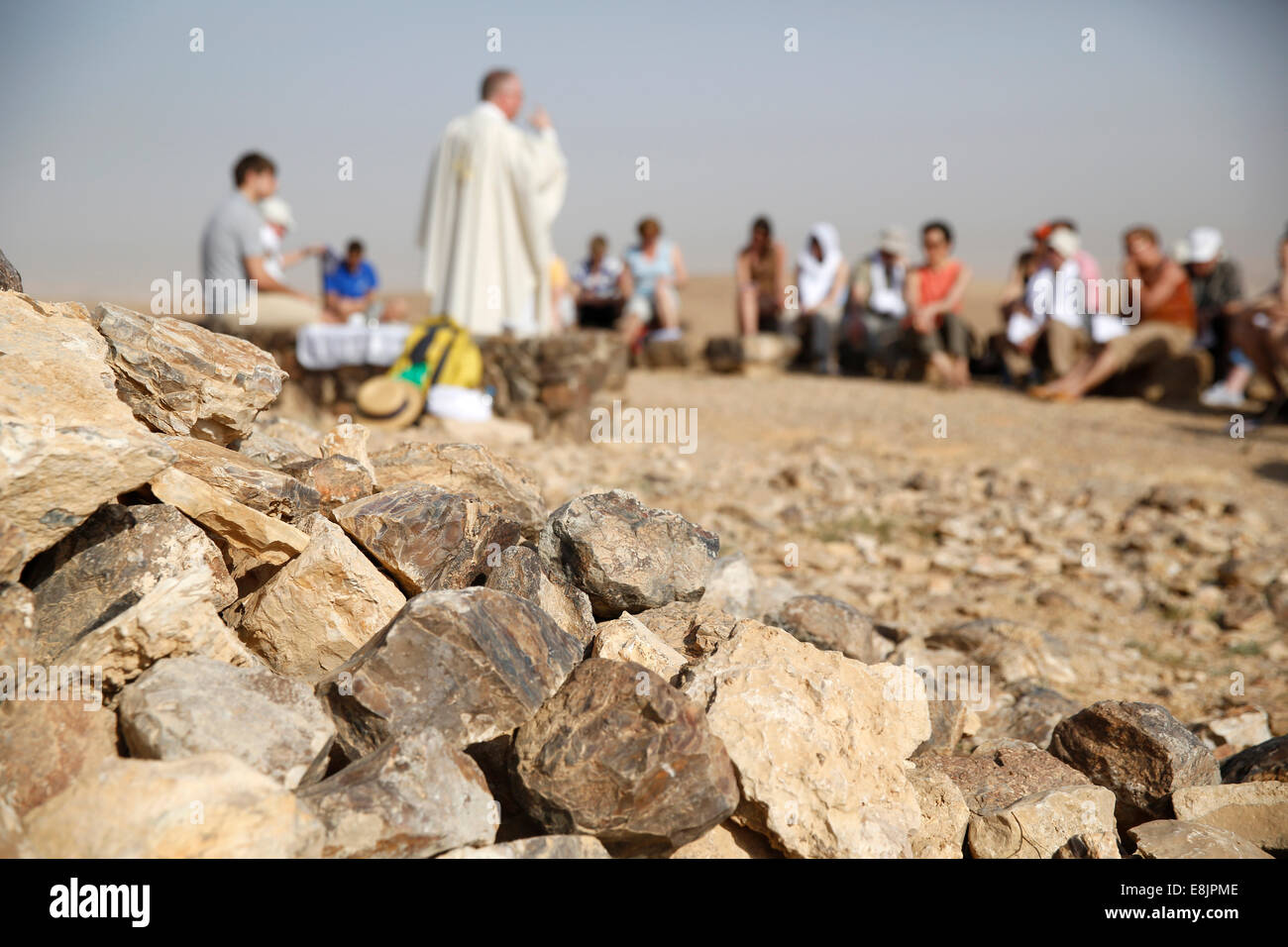 Pilgrimage in Holy Land. Catholic mass in Judean desert Stock Photo - Alamy