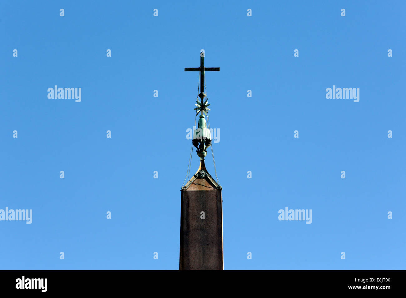 Obelisk of Augustus in Saint PeterÕs Square Stock Photo - Alamy