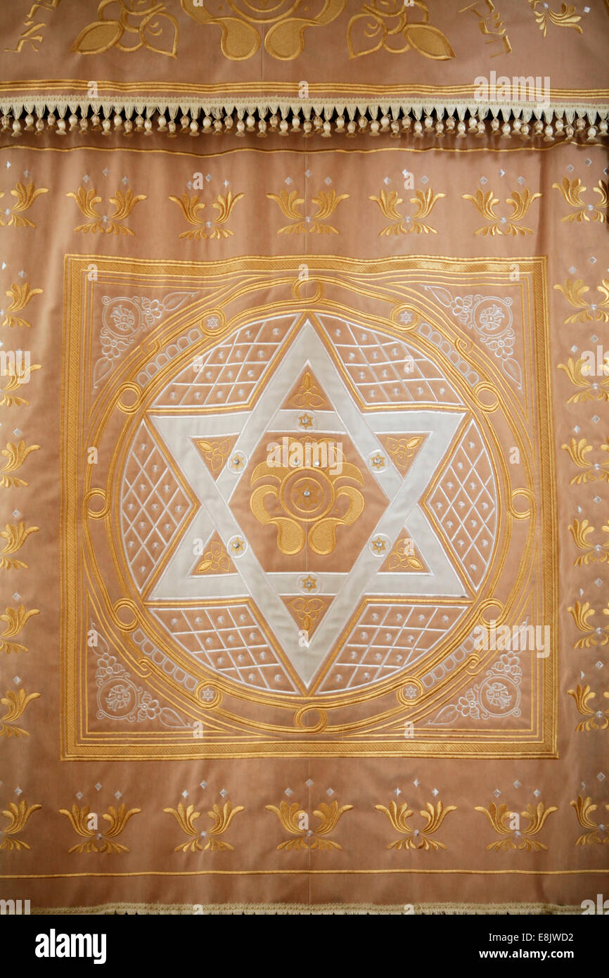 Synagogue ark hi-res stock photography and images - Alamy