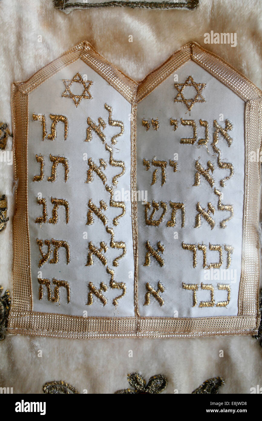 Grand choral synagogue. The ten commandments Stock Photo - Alamy