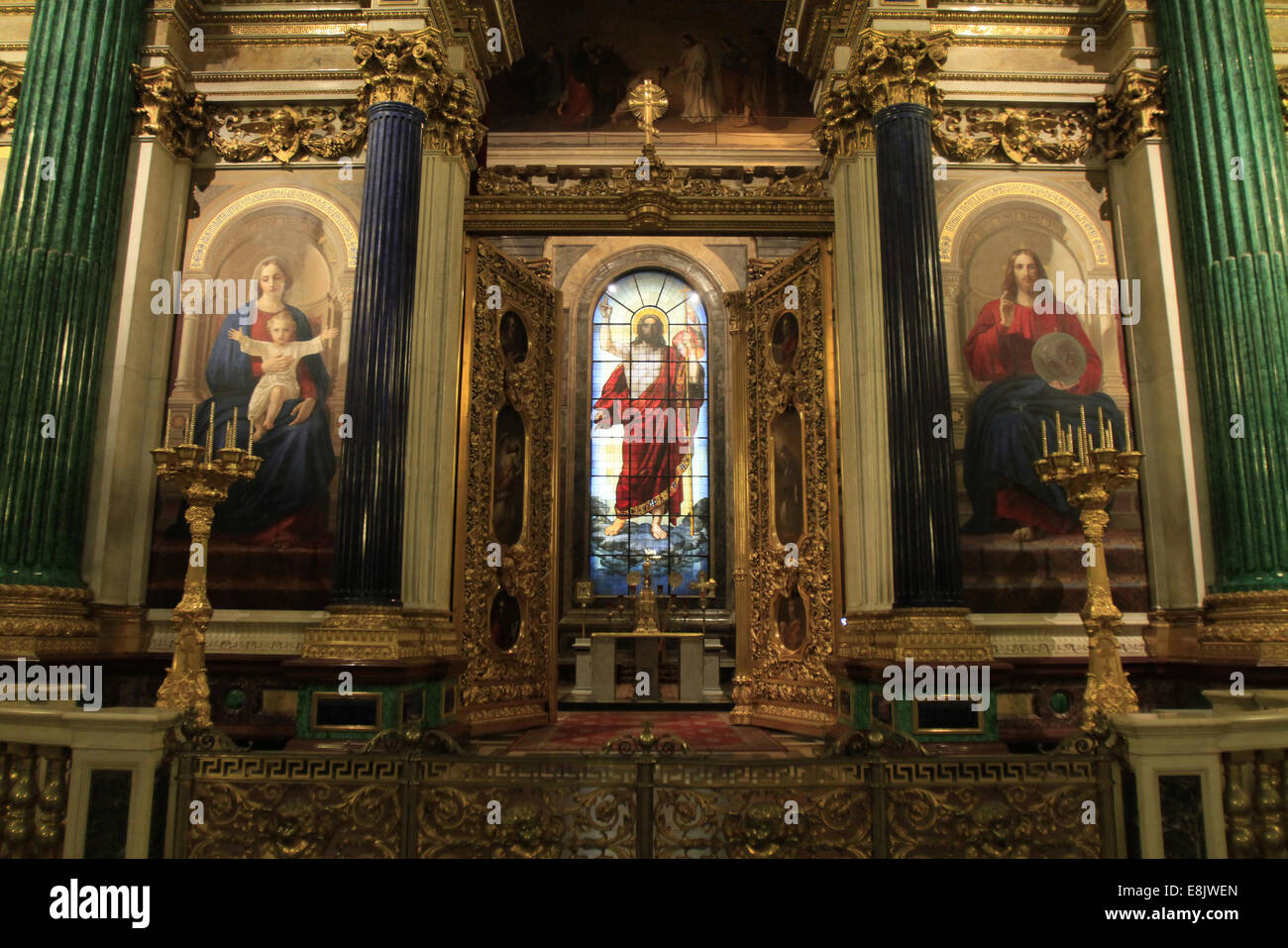 Altar. Saint Isaac's Cathedral Stock Photo - Alamy