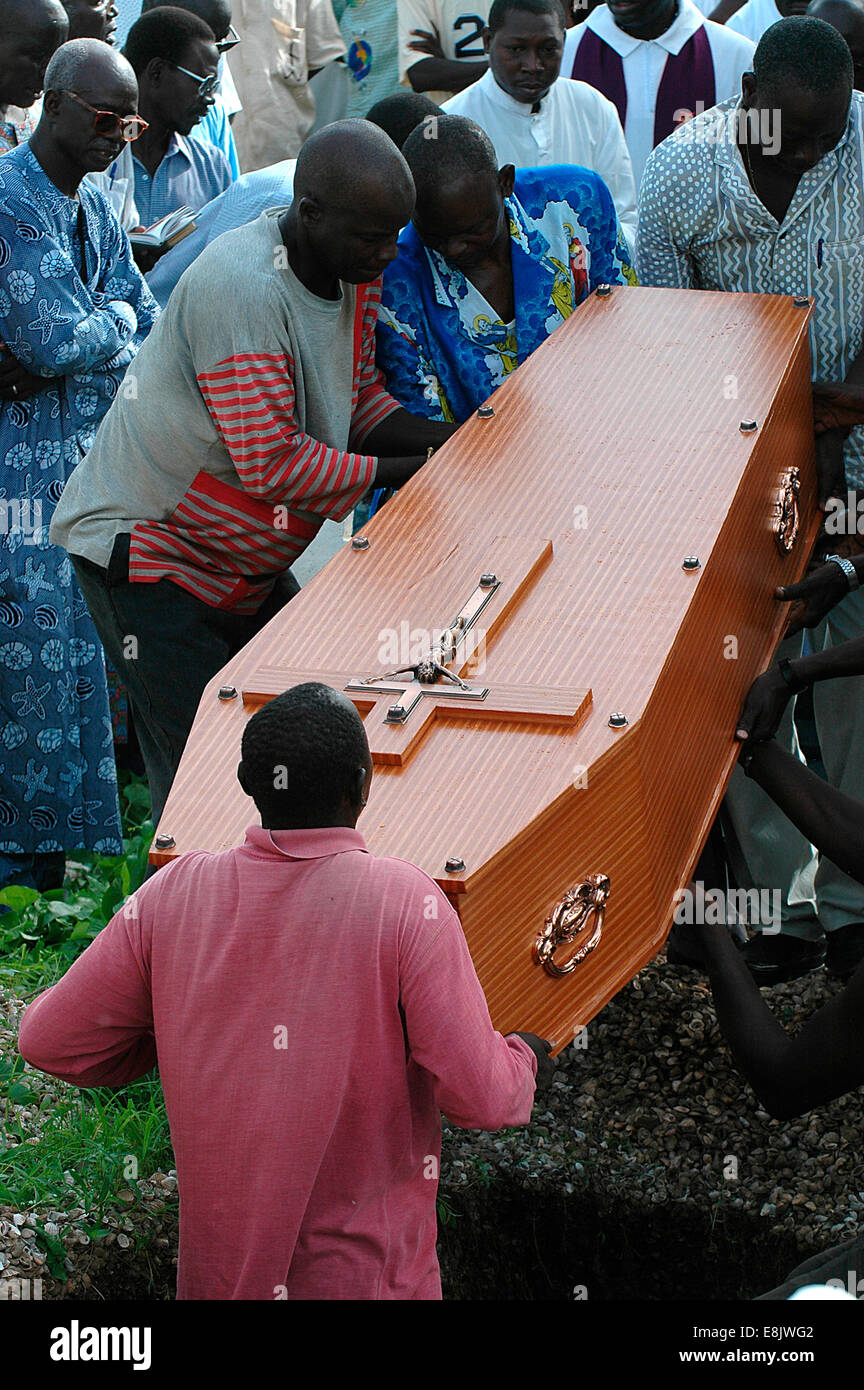Roman catholic burial hi-res stock photography and images - Alamy