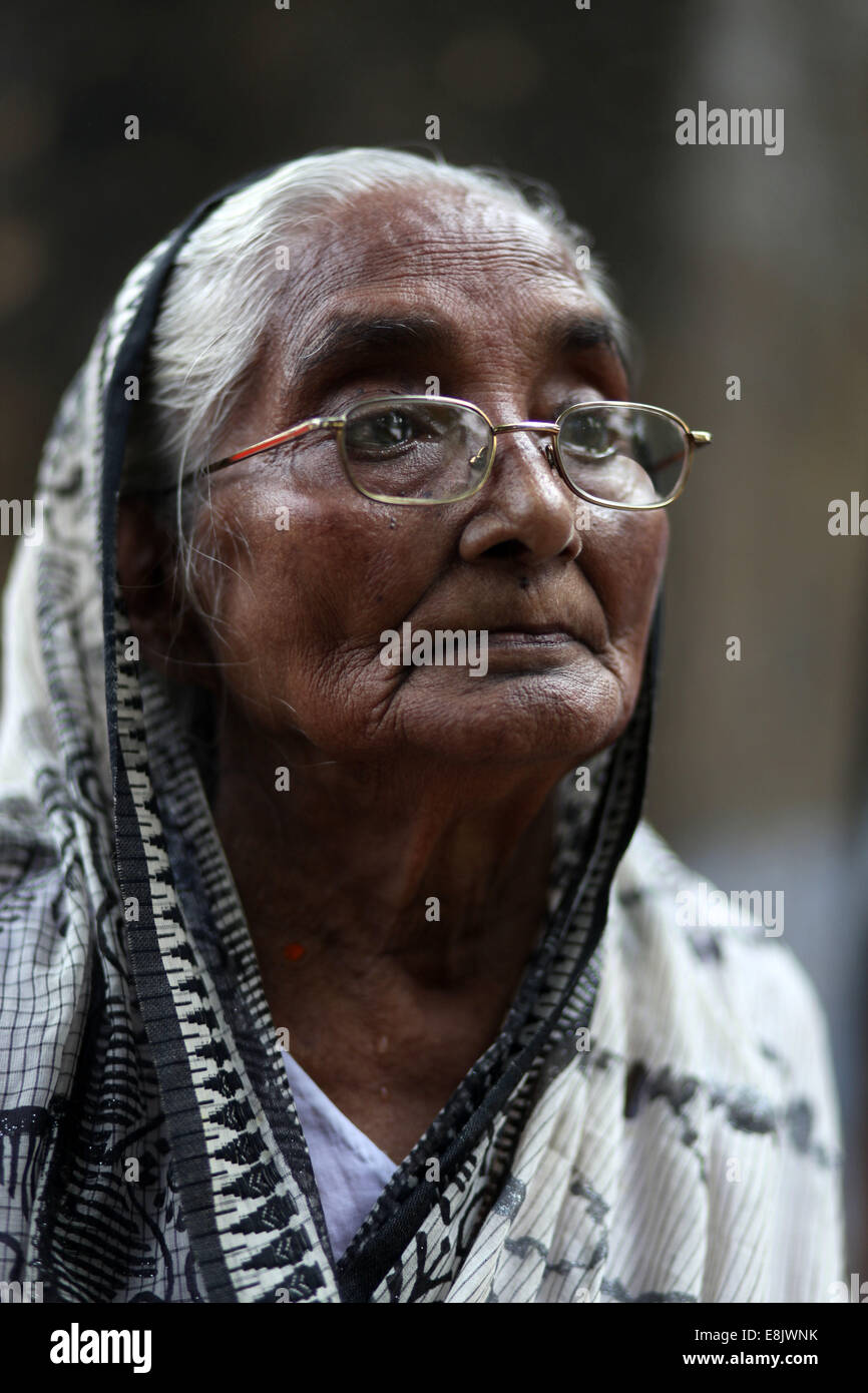 Dhaka, Bangladesh. 9th Oct, 2014. Language Movement veteran Rowshon Ara Baccu attanded the ...