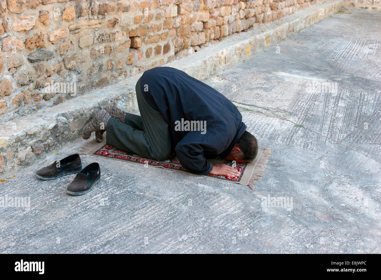 Islam faith muslim prayer hi-res stock photography and images - Alamy