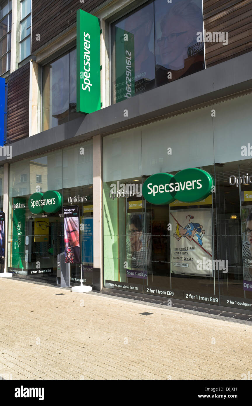 Specsavers exterior hi-res stock photography and images - Alamy