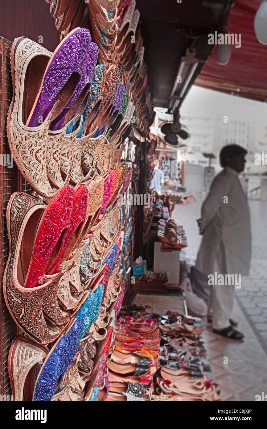 Dubai traditional market hi-res stock photography and images - Alamy