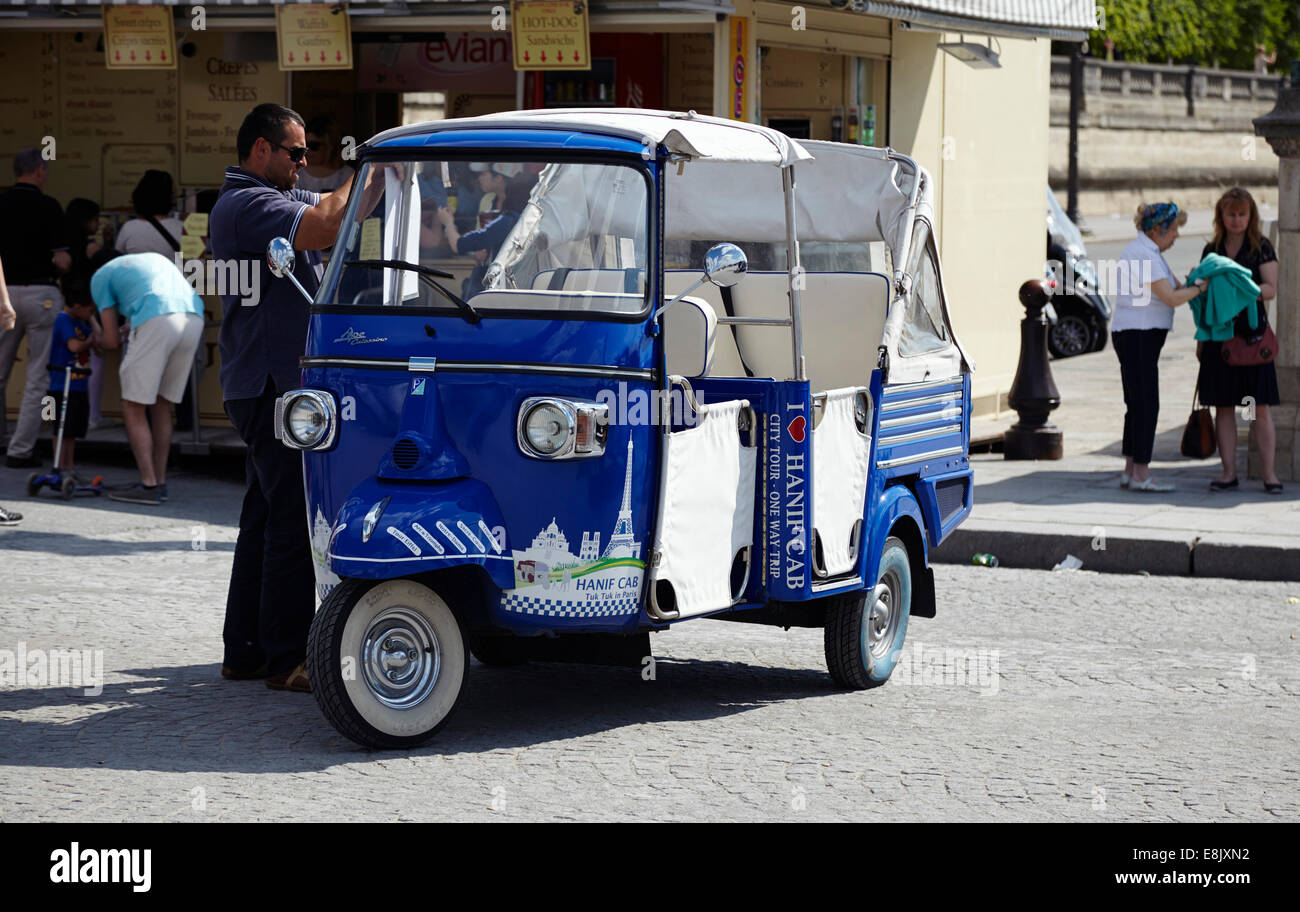 Taxi tuk in city hi-res stock photography and images - Alamy