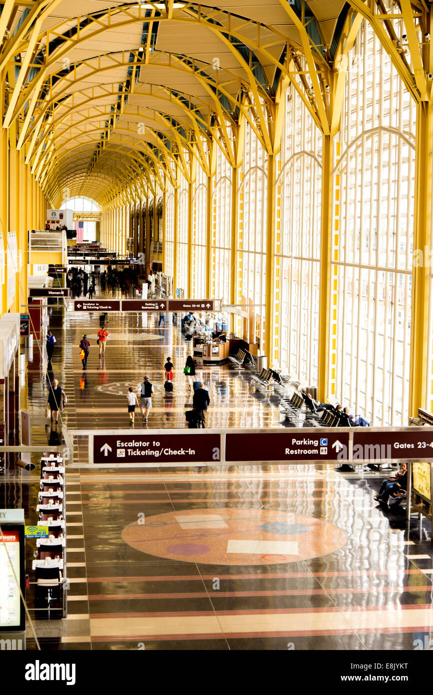DCA, Reagan National Airport, Washington, DC - Passengers walking ...