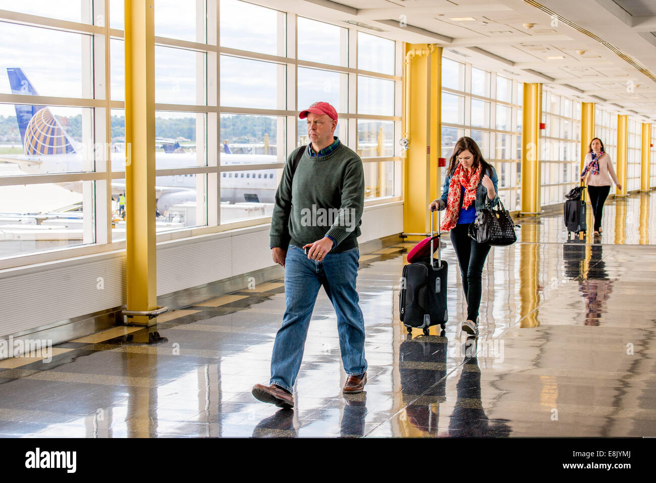 DCA, Reagan National Airport, Washington, DC - Passengers walking ...