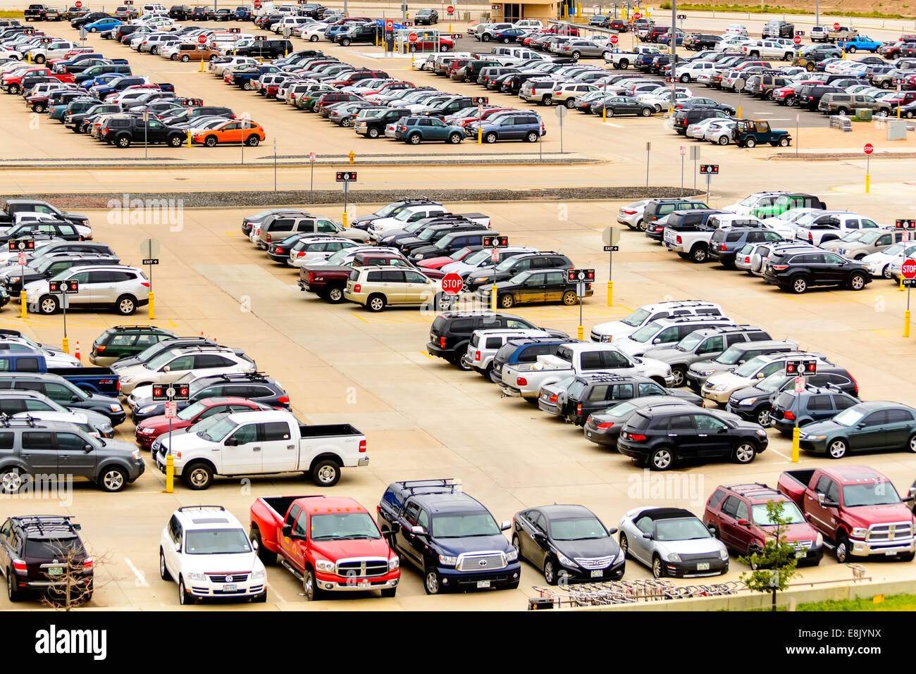 DIA, DEN, Denver International Airport - crowded parking lot at an ...