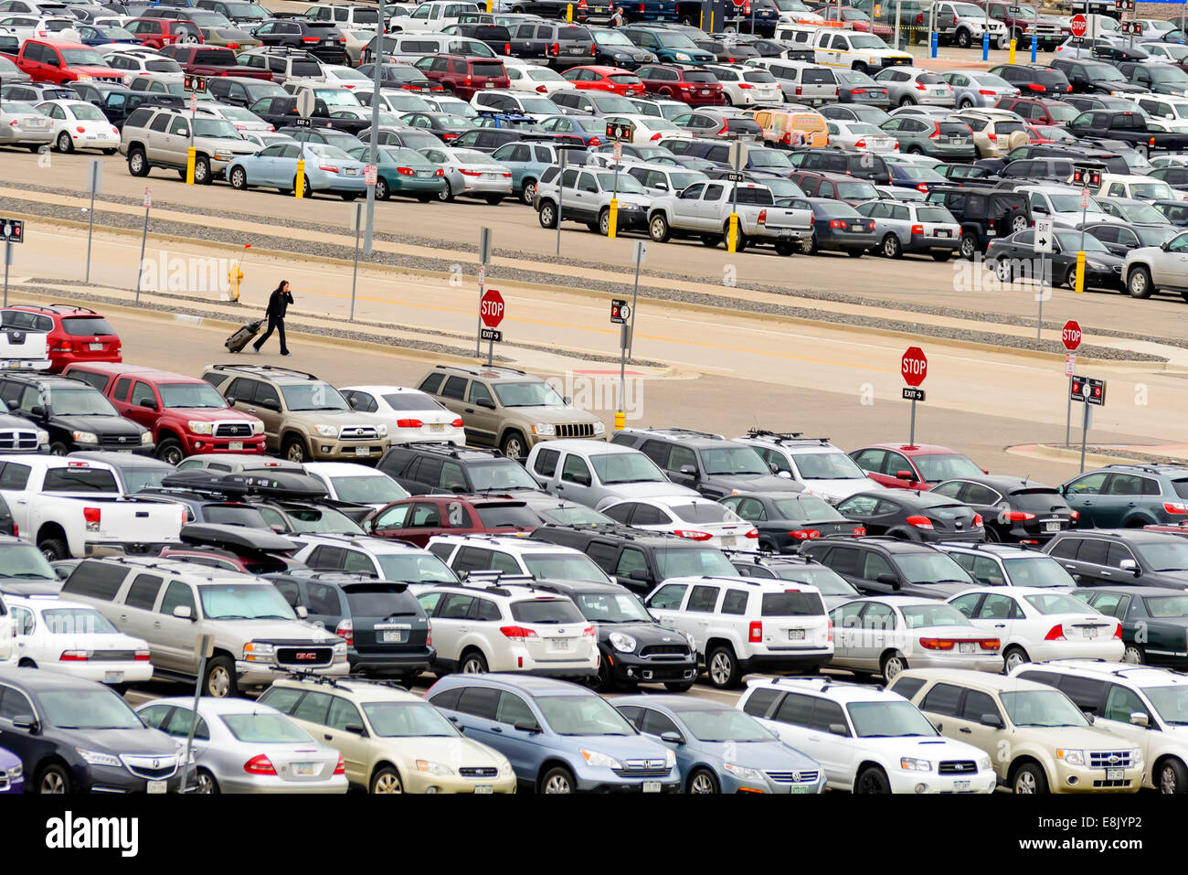 DIA, DEN, Denver International Airport - crowded parking lot at an ...