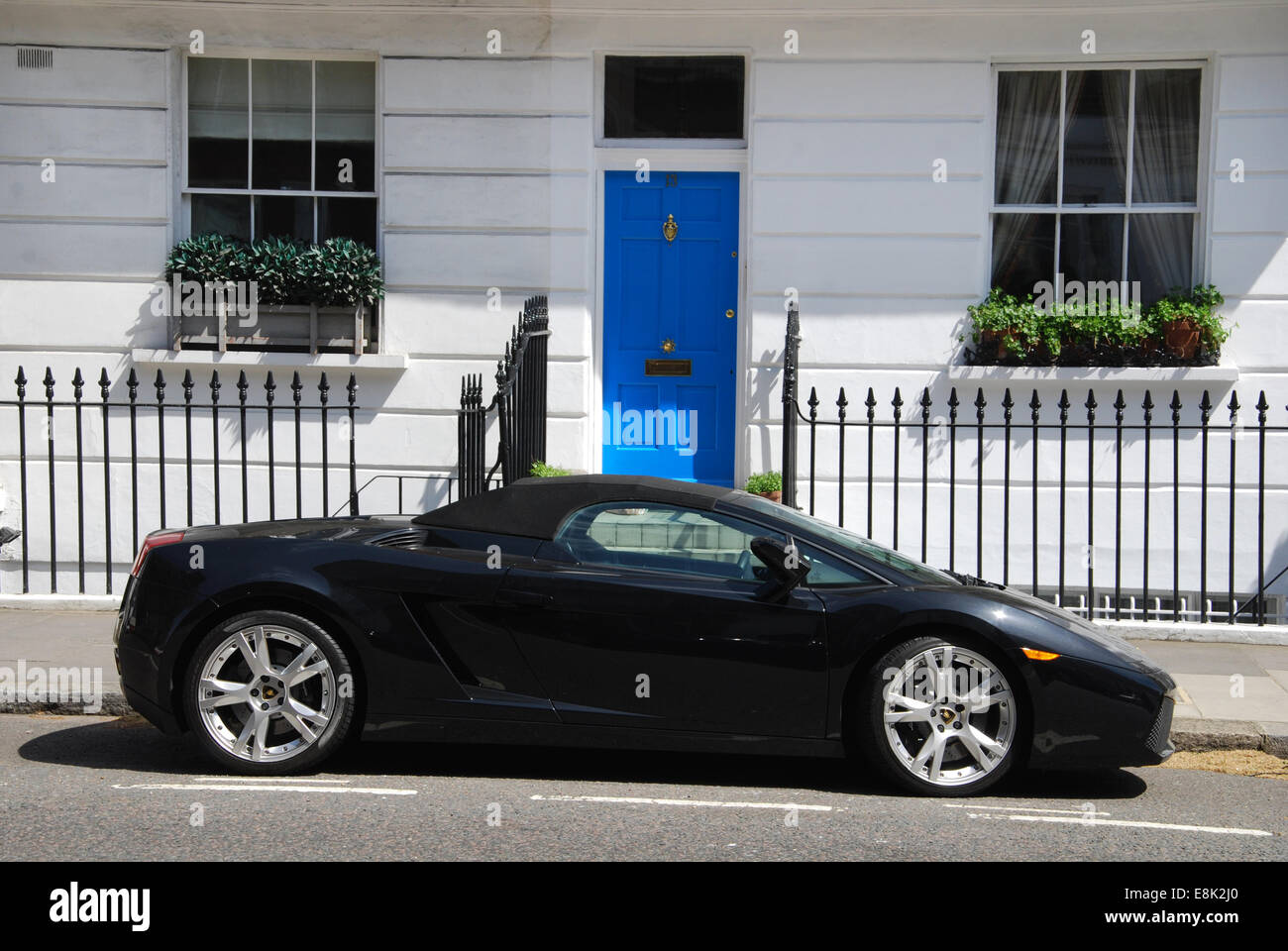 Lamborghini parked hi-res stock photography and images - Alamy