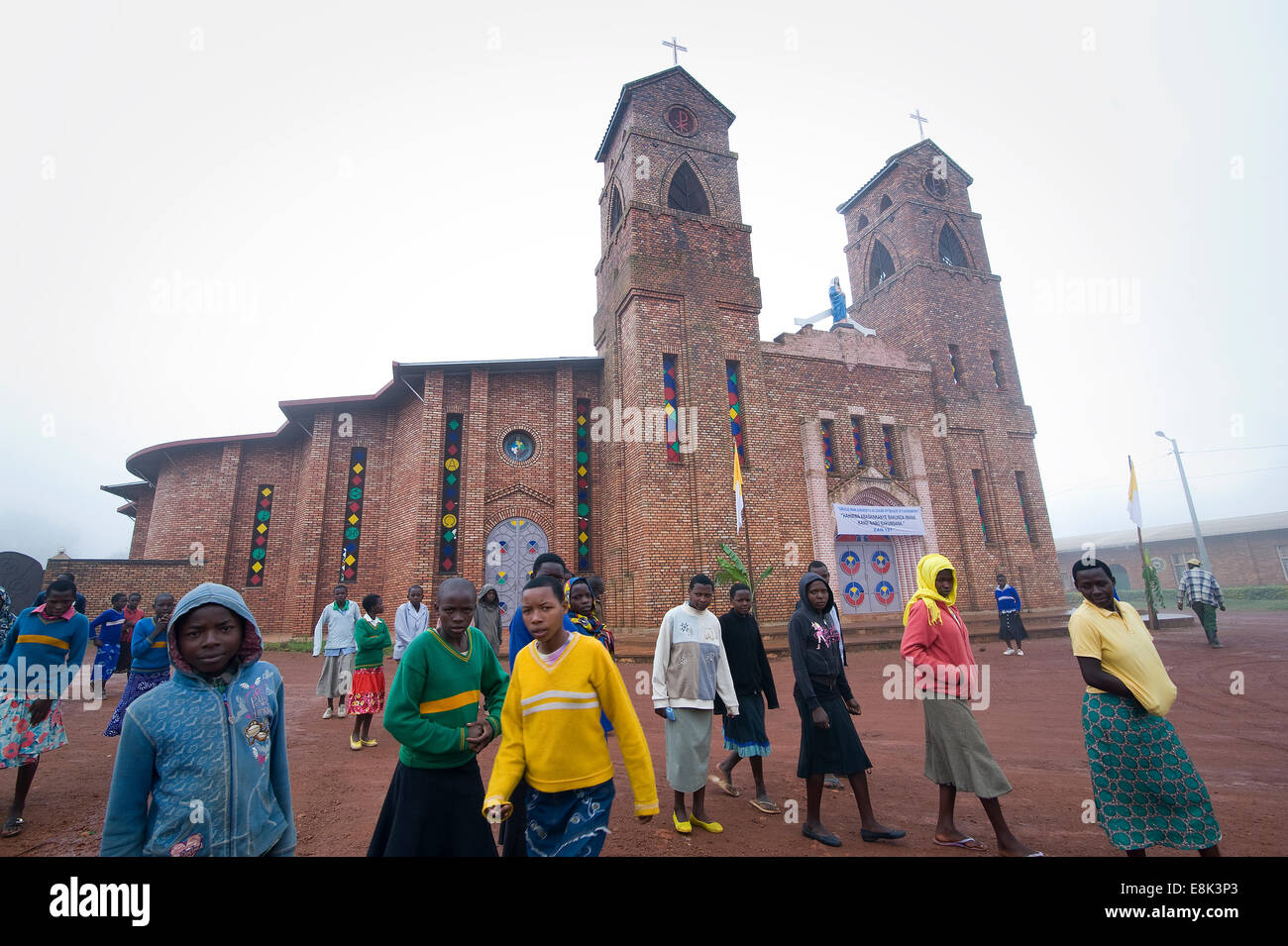 African church hi-res stock photography and images - Alamy