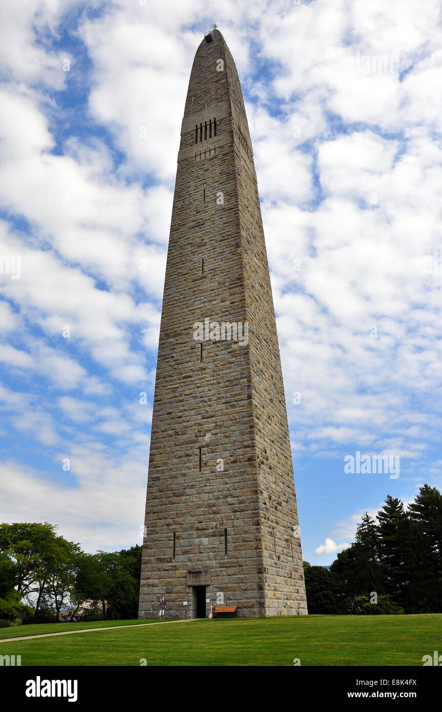 Bennington, Vermont: The soaring 306 foot tall Battle of Bennington ...