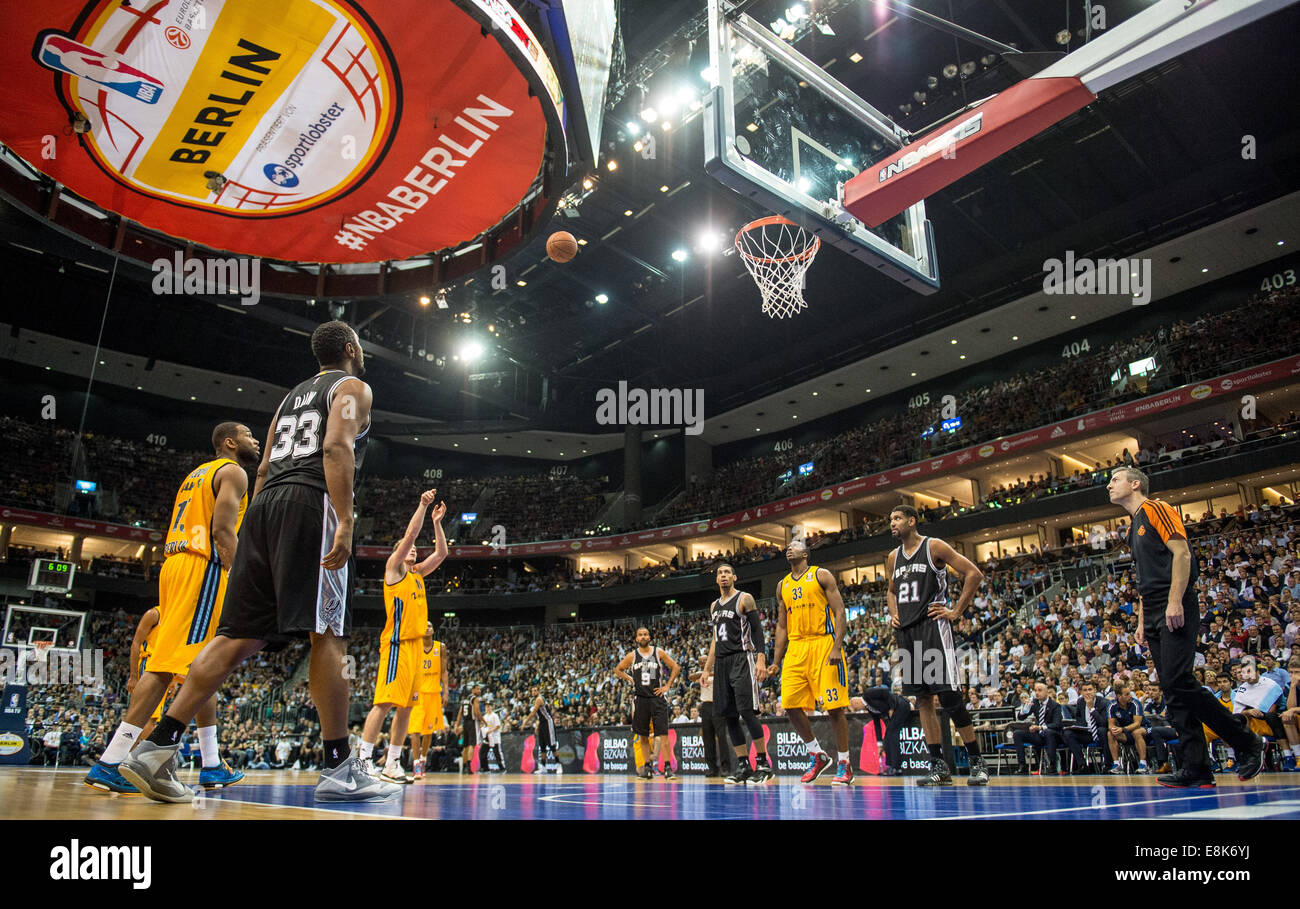 Berlin, Germany. 08th Oct, 2014. Leon Radosevic in action during the ...