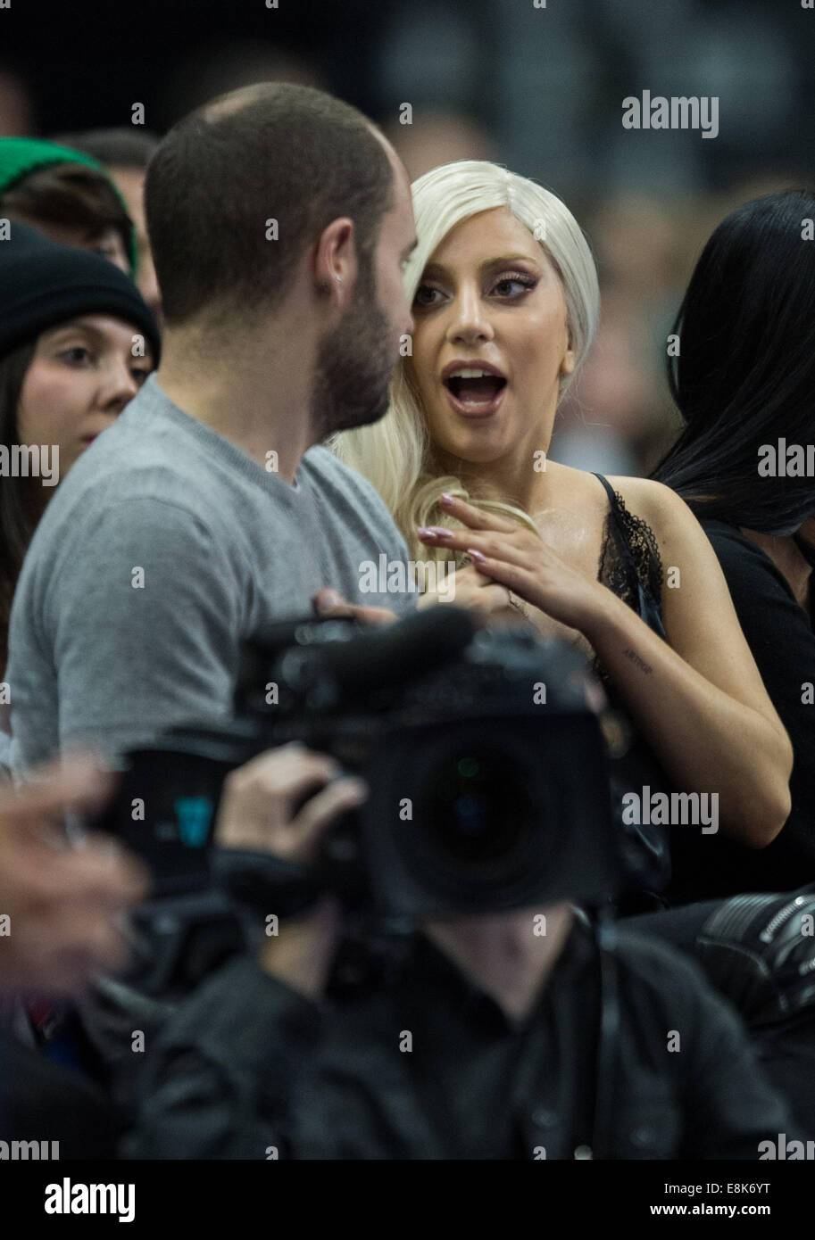 Alba lady hi-res stock photography and images - Alamy