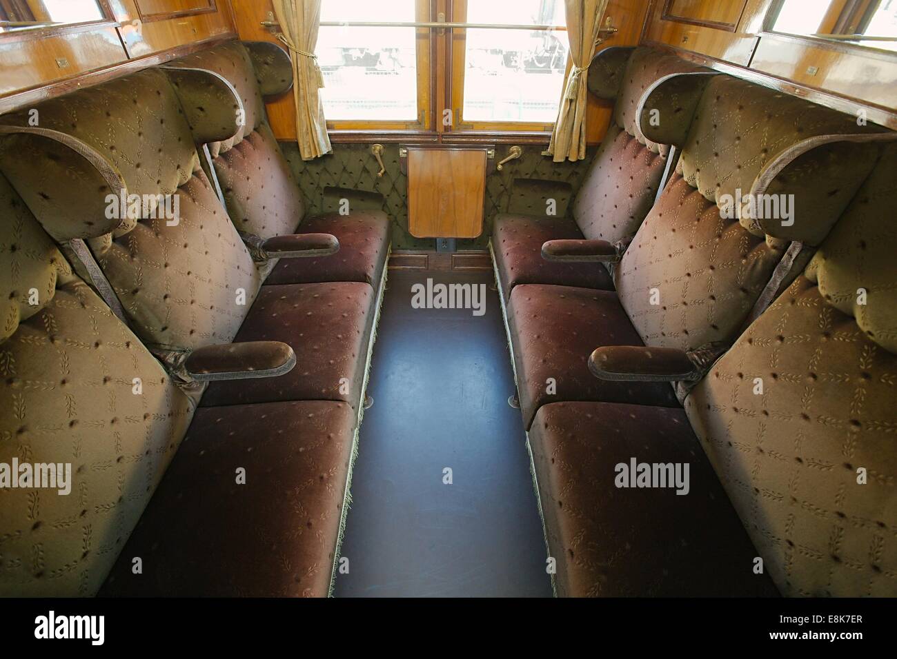Vintage interior passenger car railroad hi-res stock photography and ...