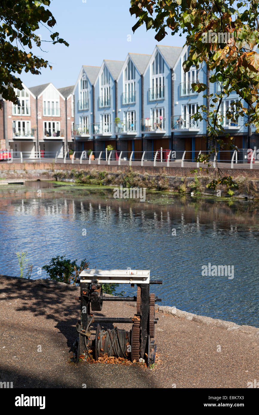 Old canal basin hi-res stock photography and images - Alamy