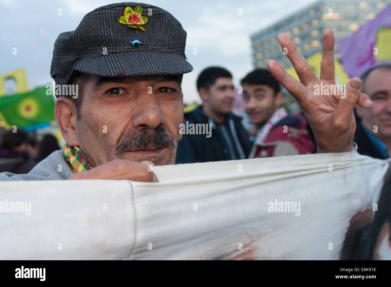 Kurdish movement hi-res stock photography and images - Alamy