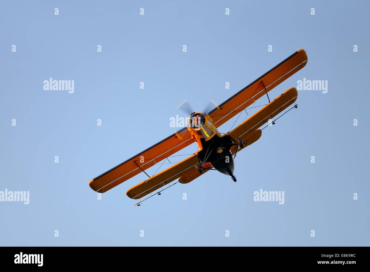 Spray plane hi-res stock photography and images - Alamy