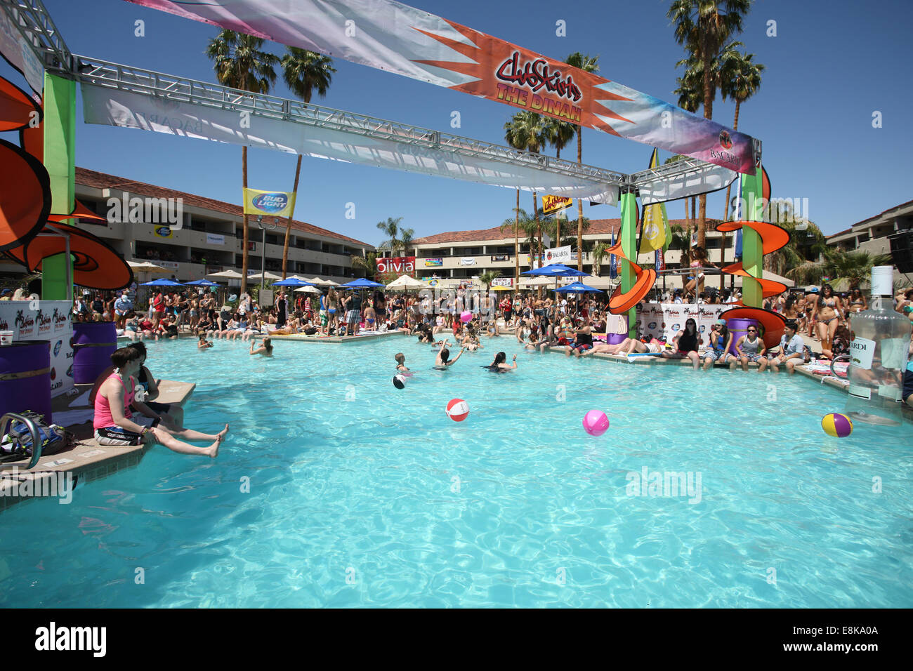 Dinah shore weekend hi-res stock photography and images - Alamy