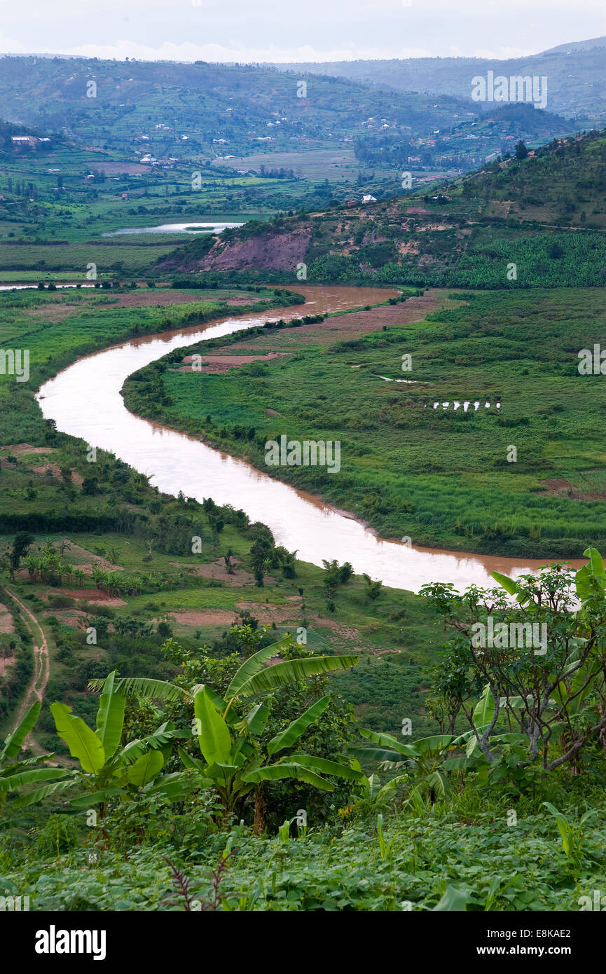 Lush african countryside hi-res stock photography and images - Alamy