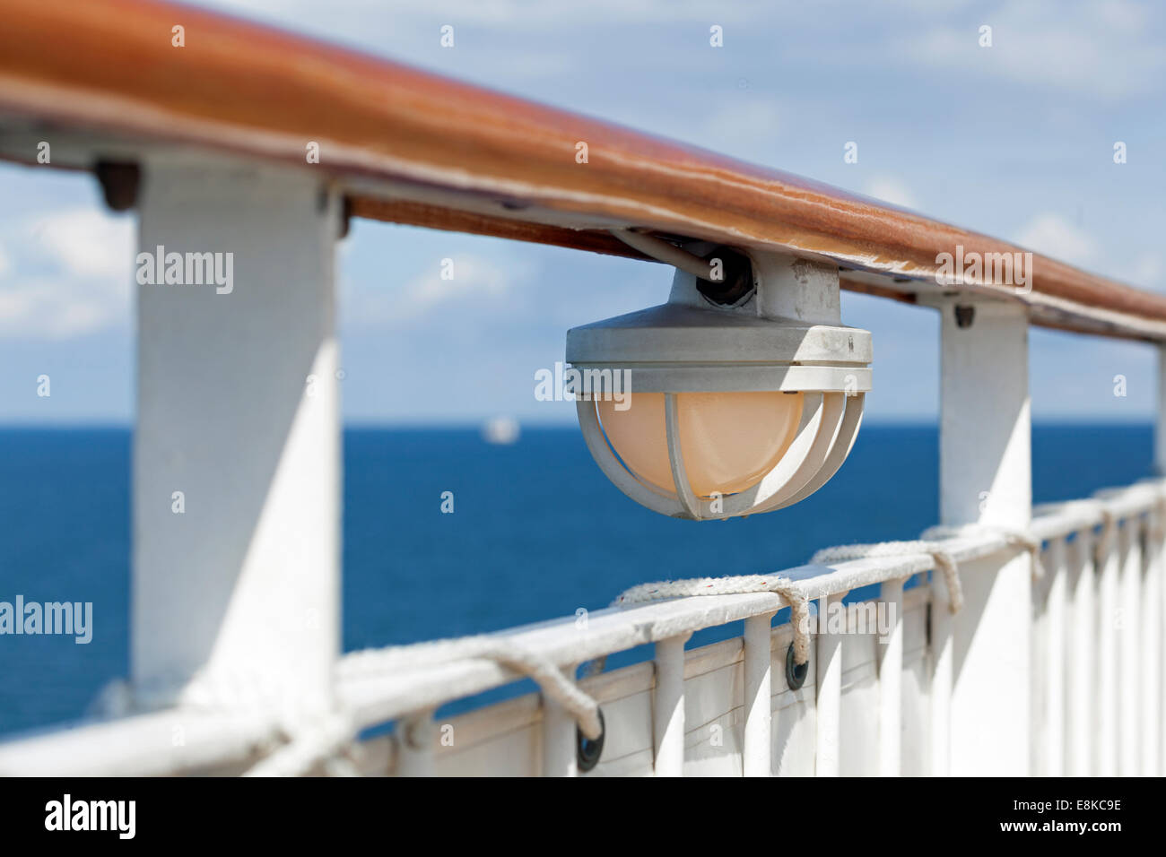 Reling hi-res stock photography and images - Alamy