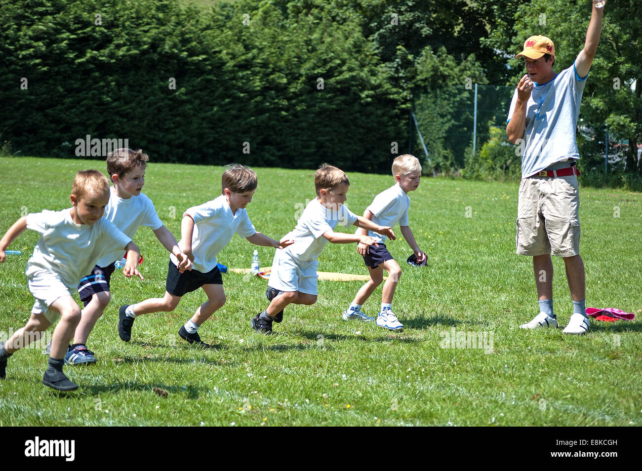 Children race running school hi-res stock photography and images - Alamy