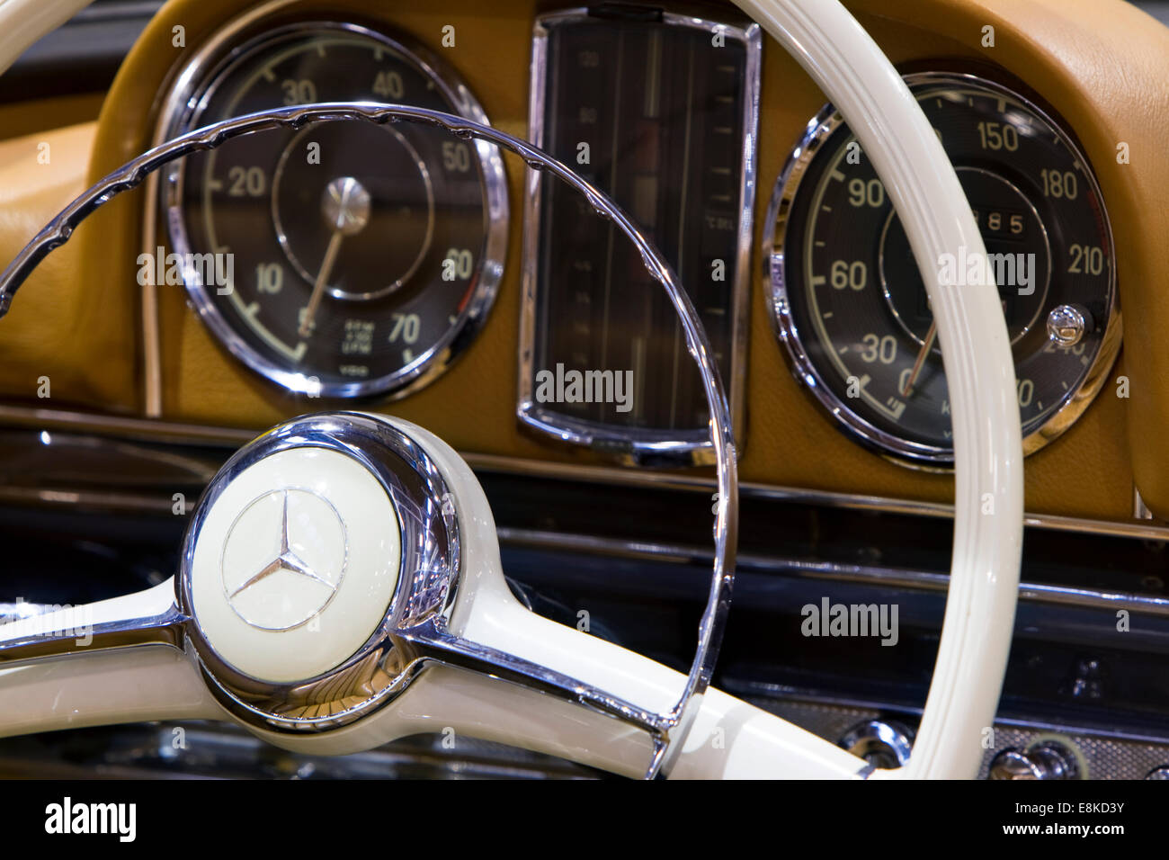Dashboard of mercedes benz hi-res stock photography and images - Alamy