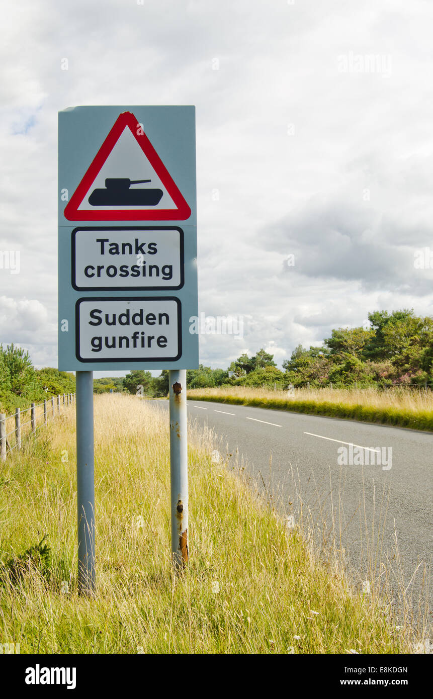 Tank crossing sign hi-res stock photography and images - Alamy