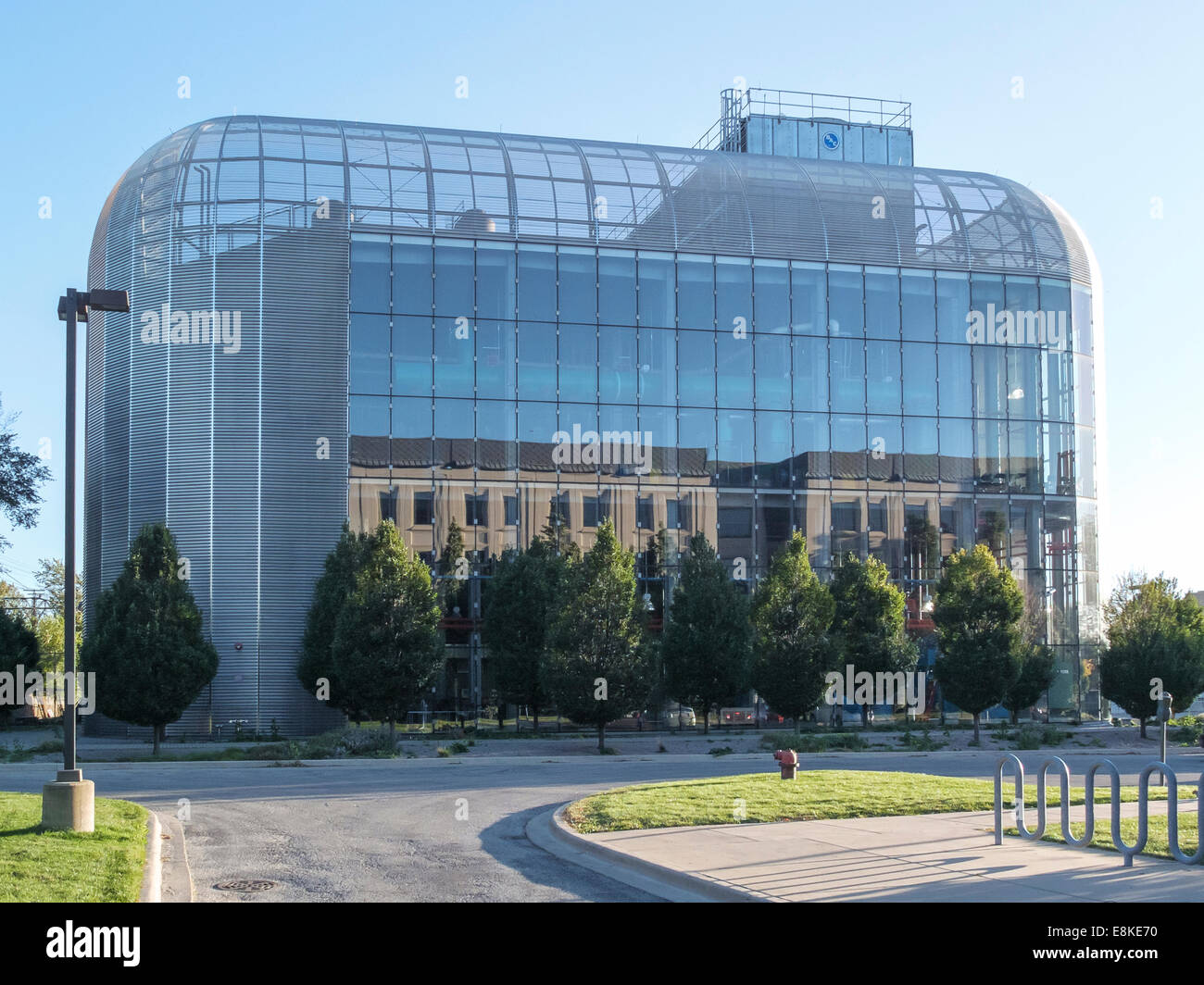 Helmut Jahn-designed University of Chicago South Campus Chiller Plant ... Helmut Jahn-designed University of Chicago South Campus Chiller Plant ...