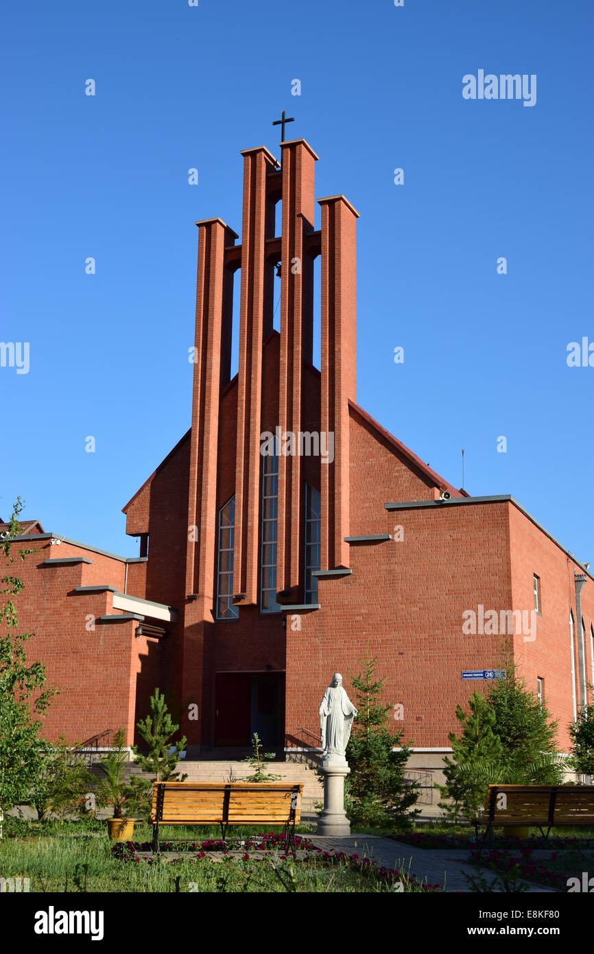 Pictures catholic church hi-res stock photography and images - Alamy