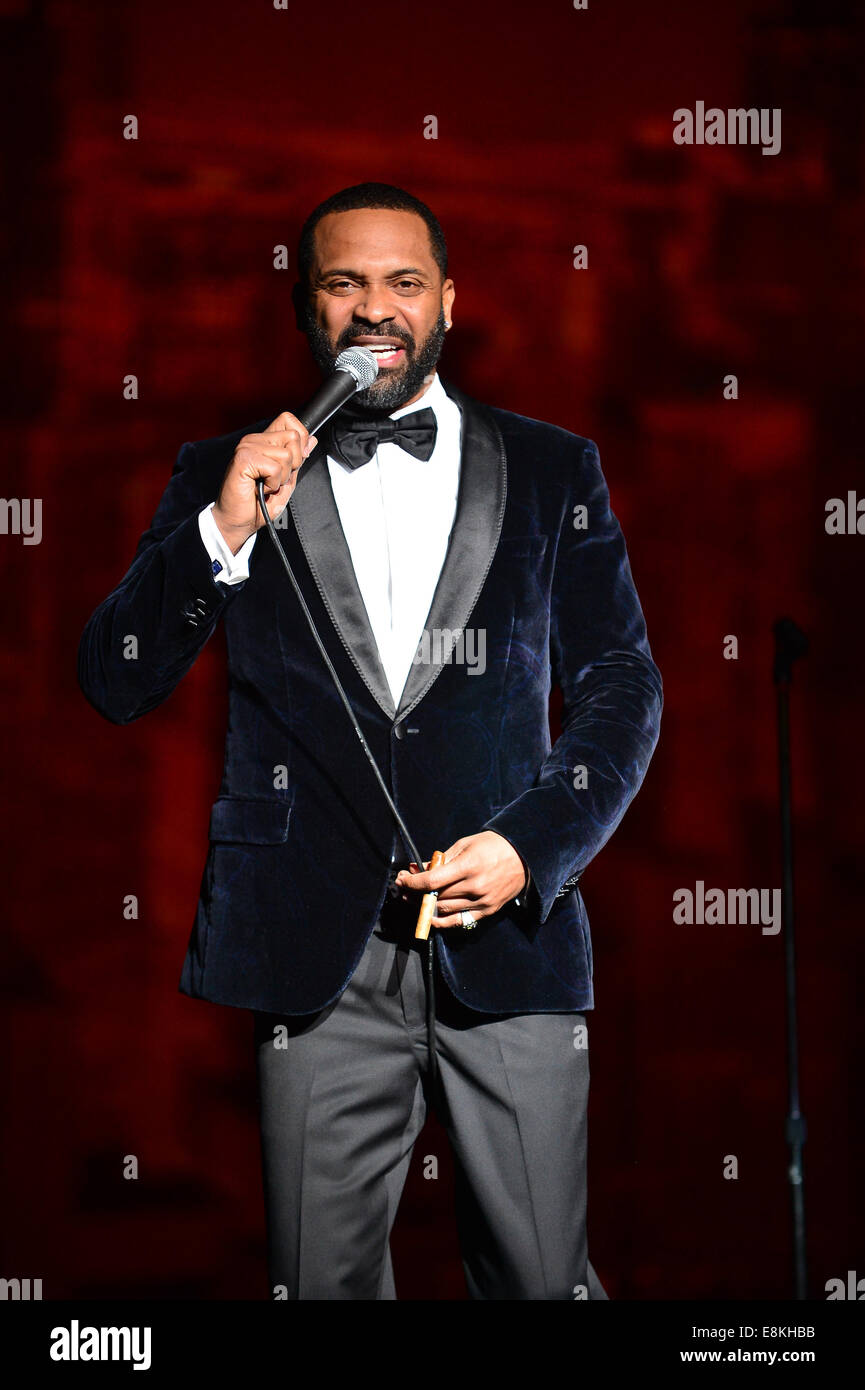 Mike Epps performs during the After Dark Tour at Fillmore Miami Beach ...