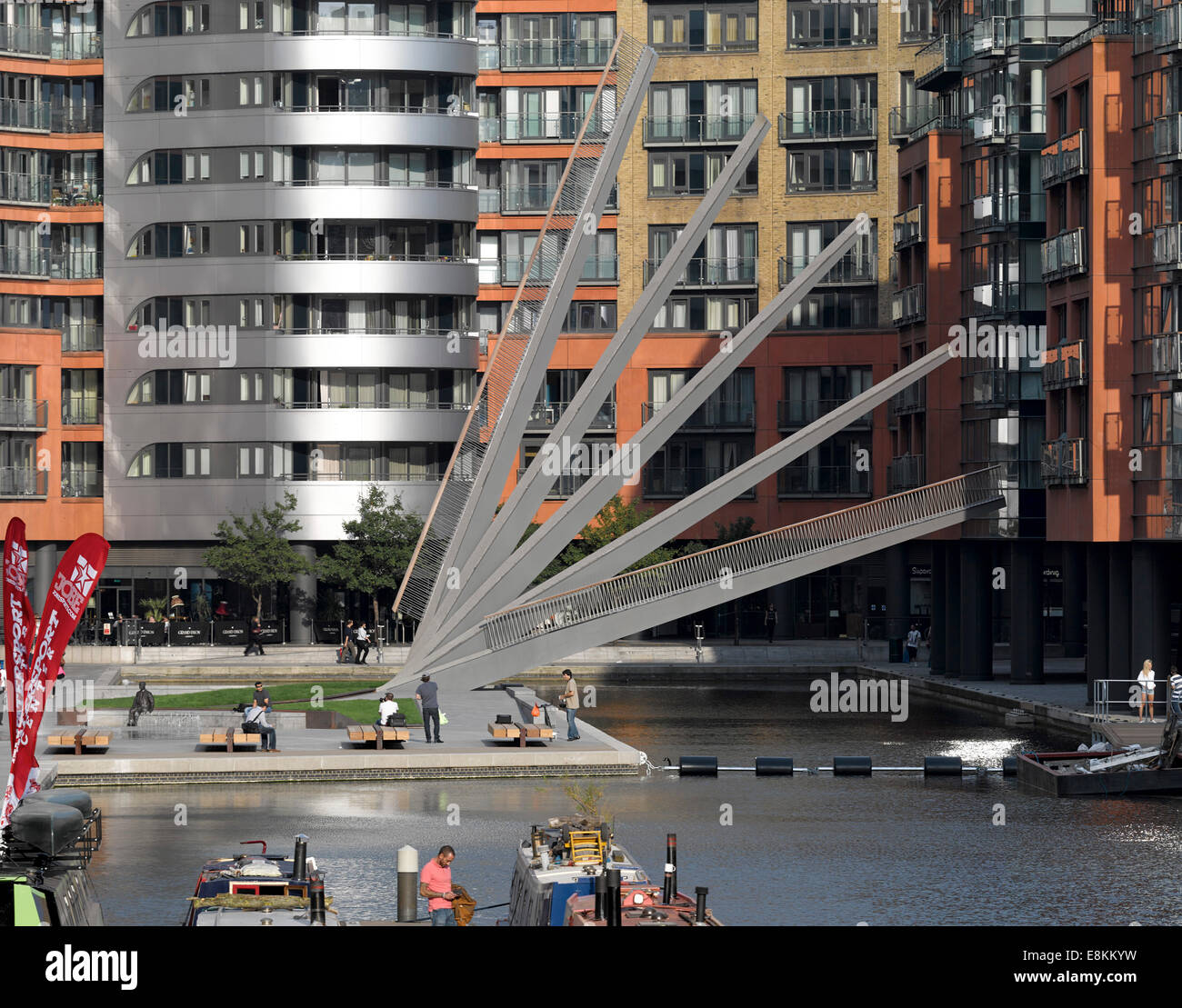 Merchant Square Footbridge, London, United Kingdom. Architect: Knight ...