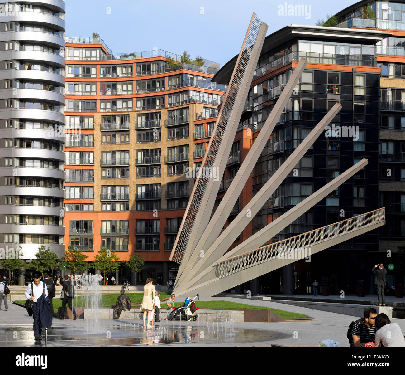 Merchant Square Footbridge, London, United Kingdom. Architect: Knight ...