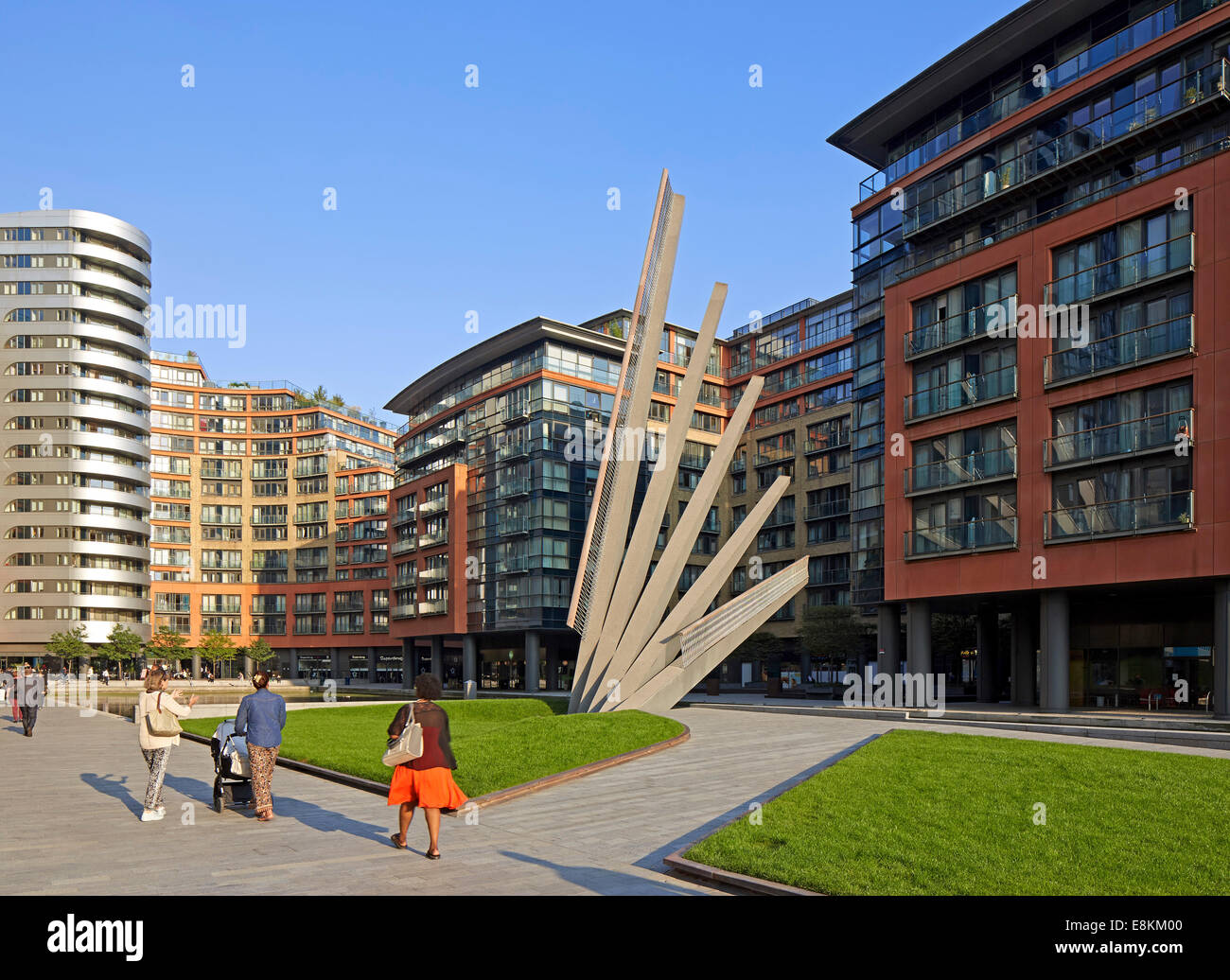 Merchant Square Footbridge, London, United Kingdom. Architect: Knight ...