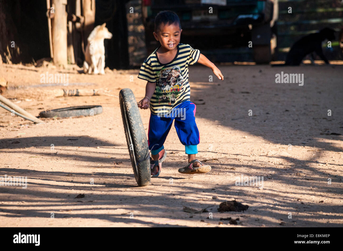 Lahu tribe hi-res stock photography and images - Alamy