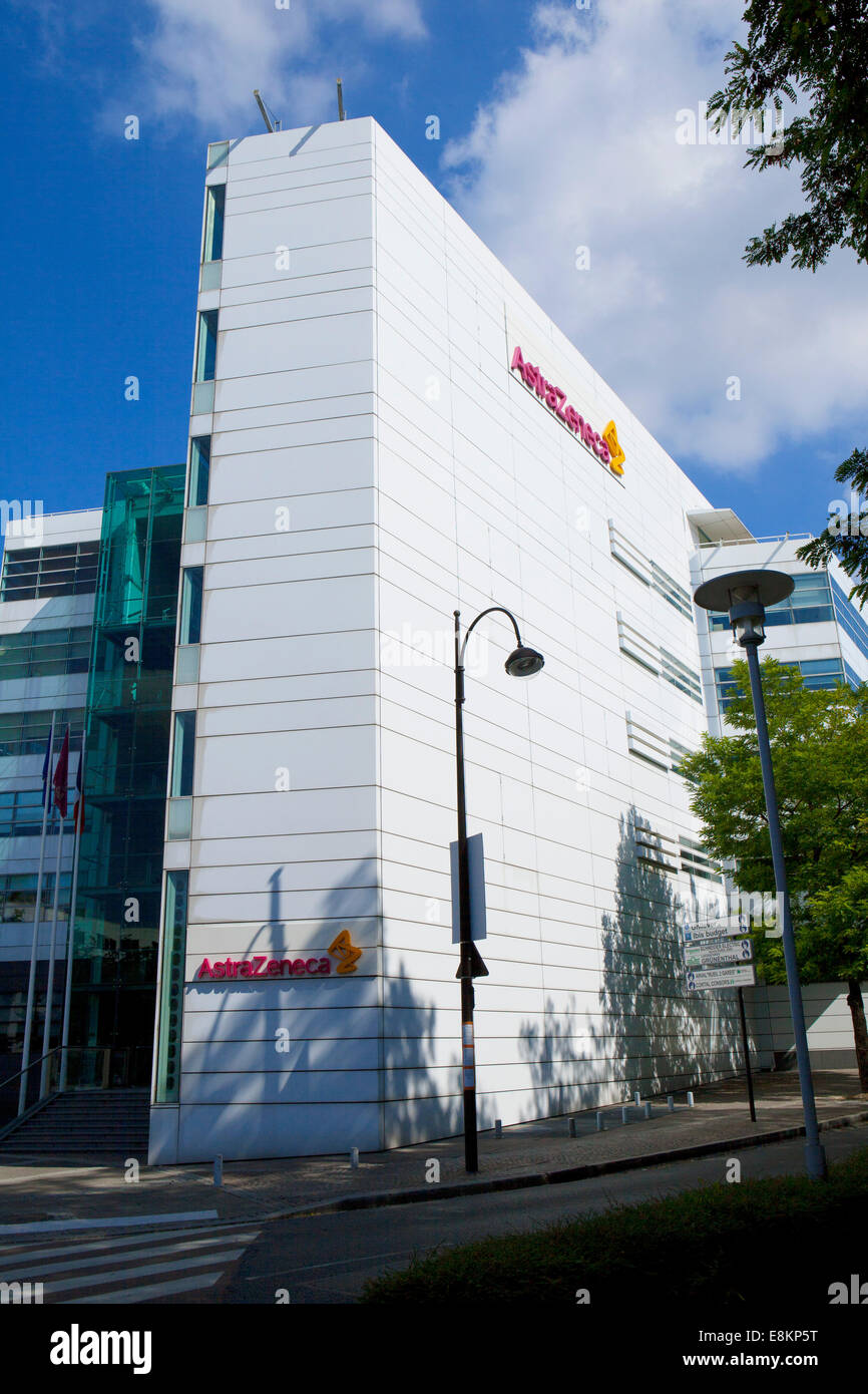 Astrazeneca building hi-res stock photography and images - Alamy