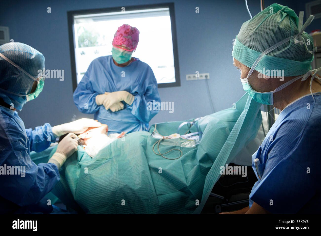 Reportage on practice of hypnosurgery Dr Perelmuter has been an ...