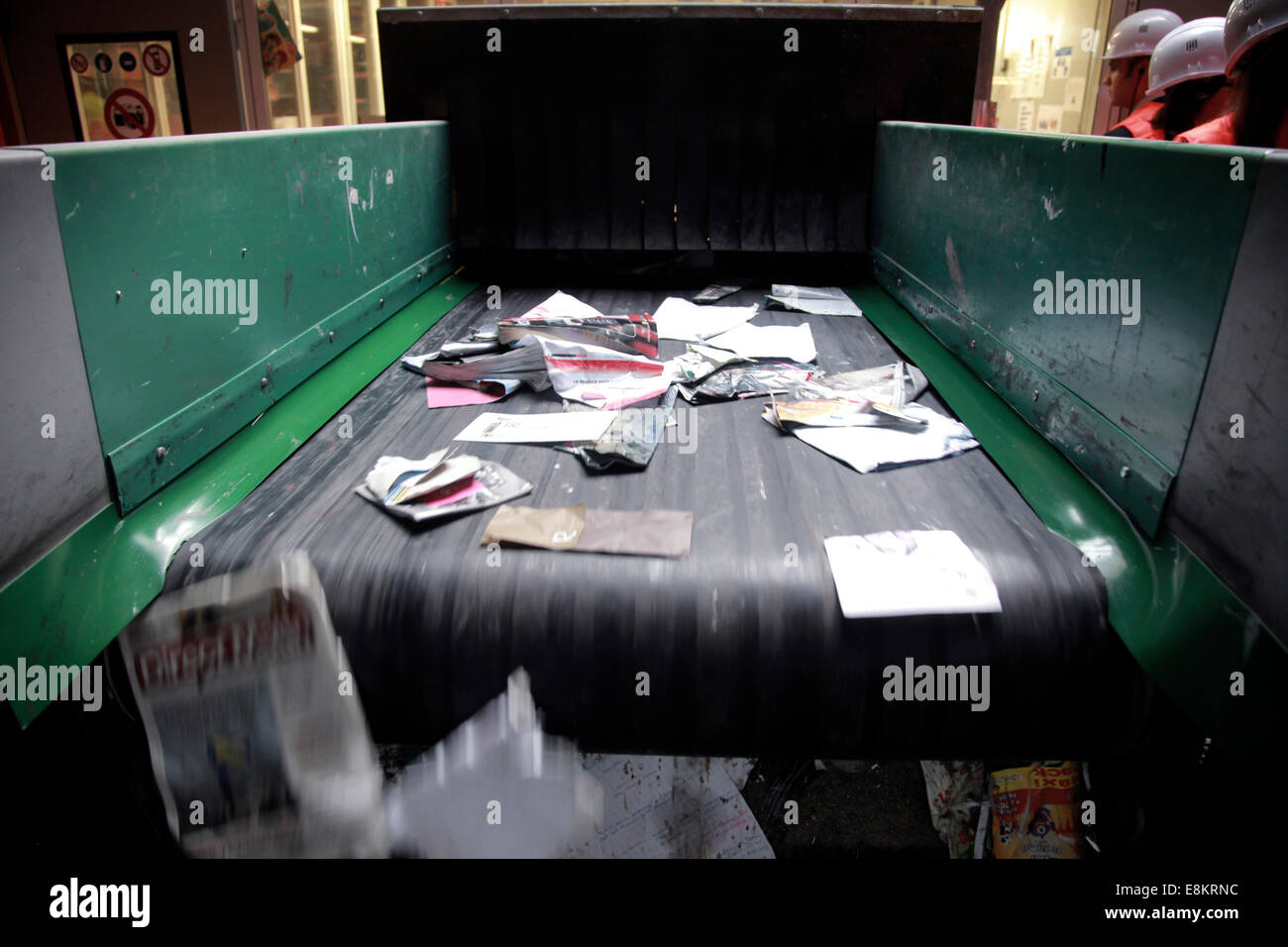 A waste sorting facility. Recycling paper Stock Photo - Alamy