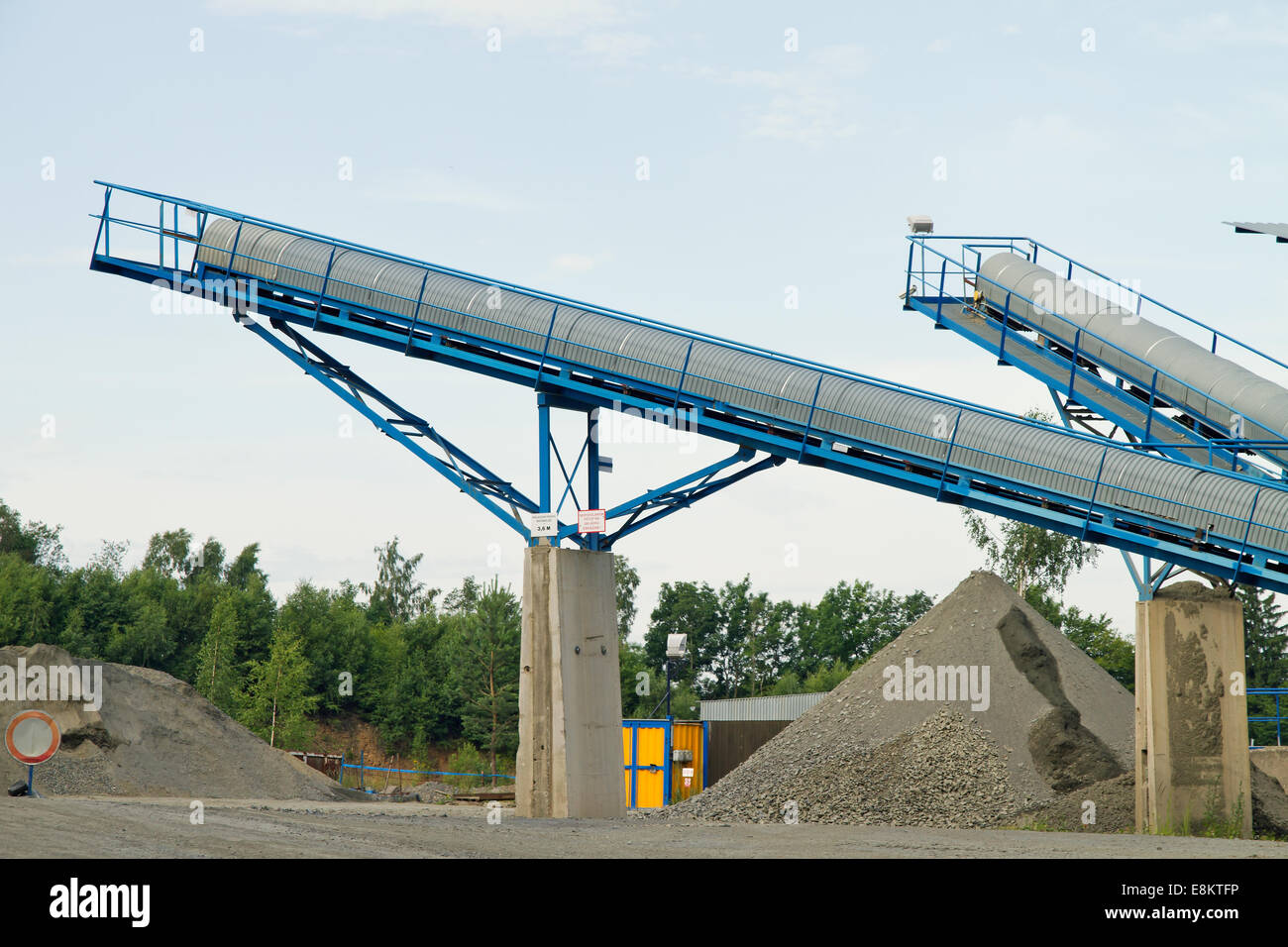 Factory conveyors hi-res stock photography and images - Alamy