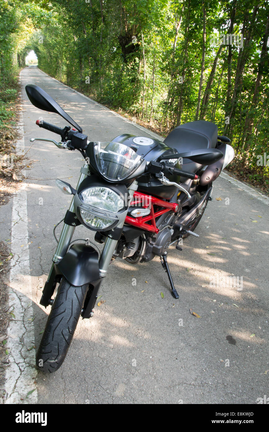 Monster bike hi-res stock photography and images - Alamy
