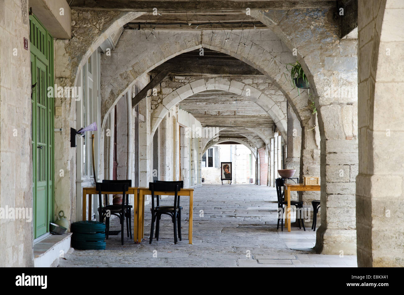 Quercy architecture hi-res stock photography and images - Alamy